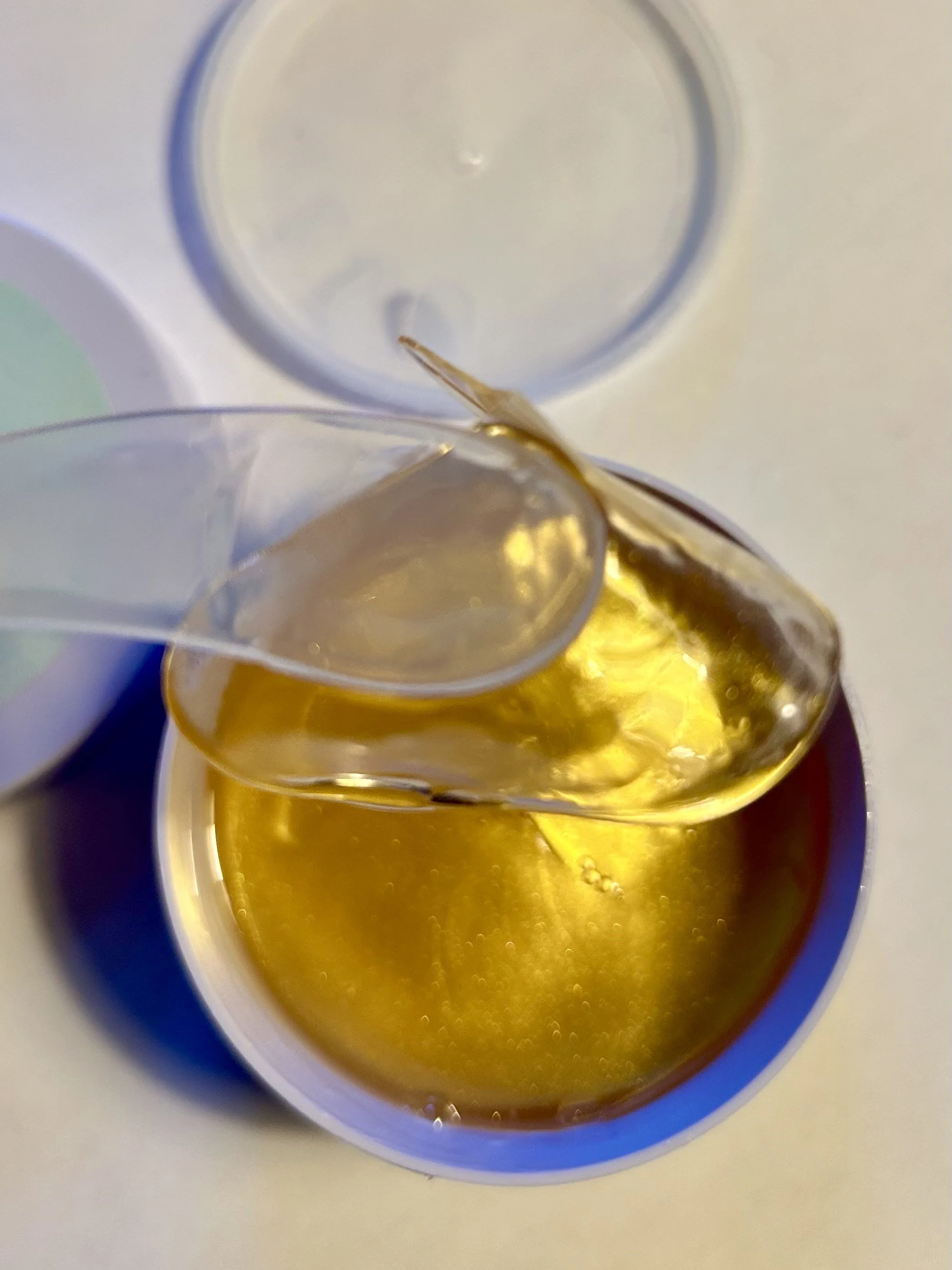 HALE AND HUSH Relief Bio Powder — Healthy Skin Halo