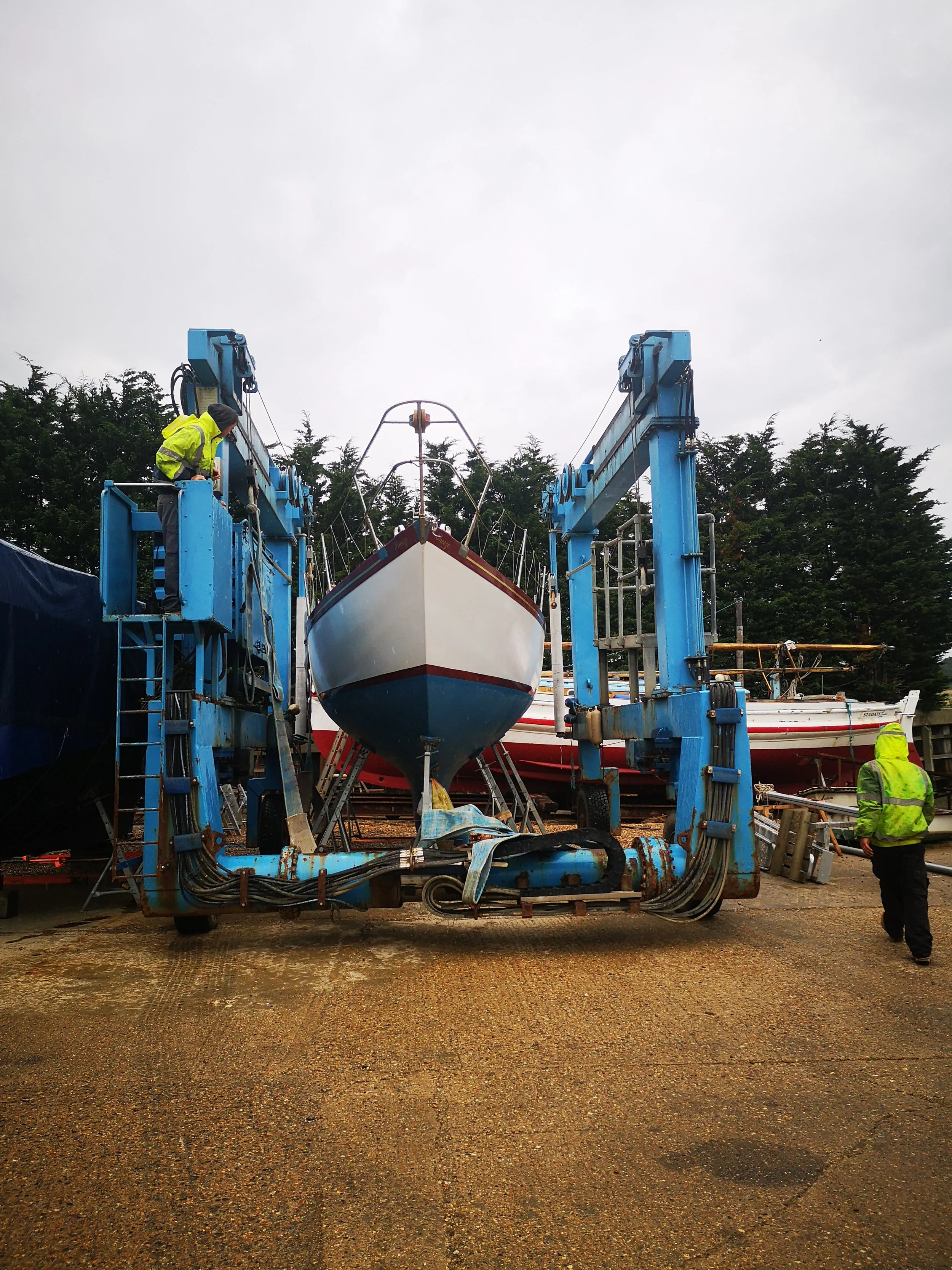 LAYUPS & MOORINGS — Robertsons Boatyard