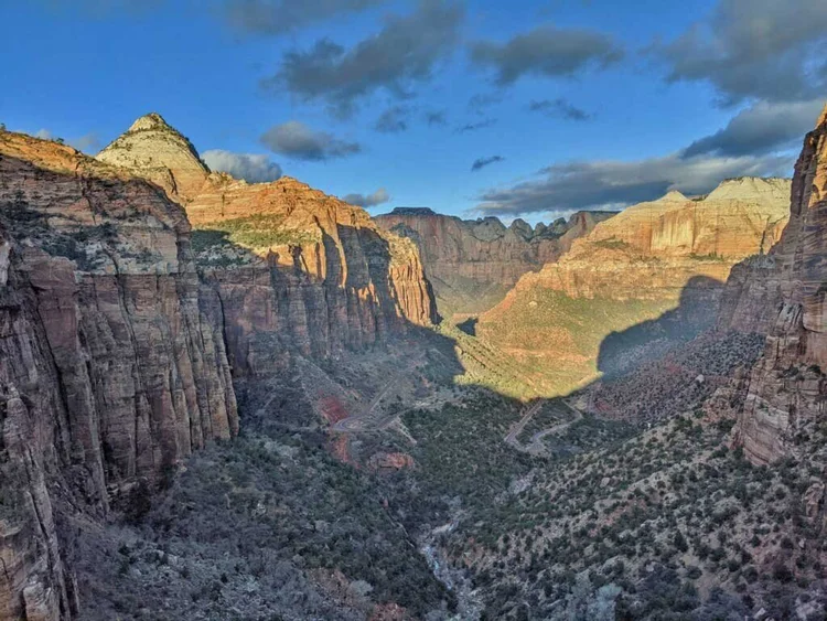Canyon Overlook Hike Zion National Park