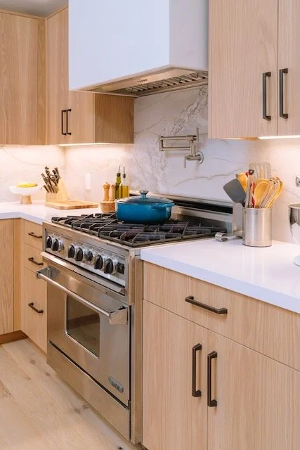 Henley's Custom Cabinets