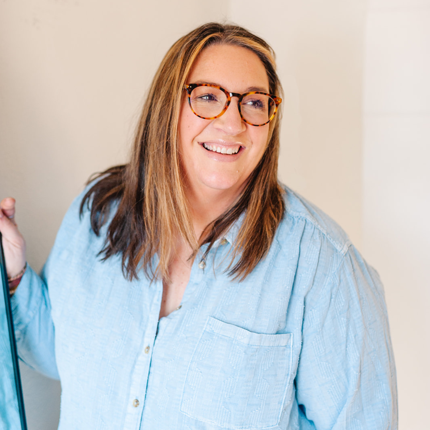 MOLLY BALINT SOFT BUSINESS COACH INSTAGRAM EXPERT