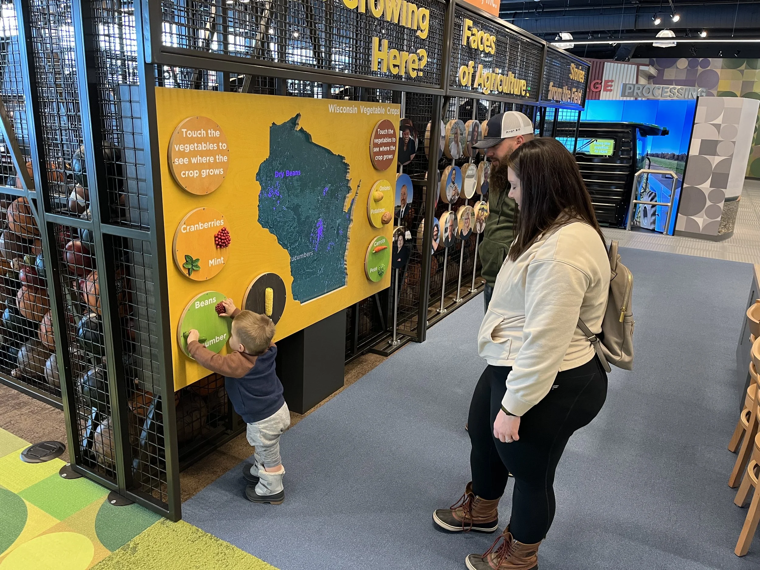 Exhibits | Food + Farm Exploration Center