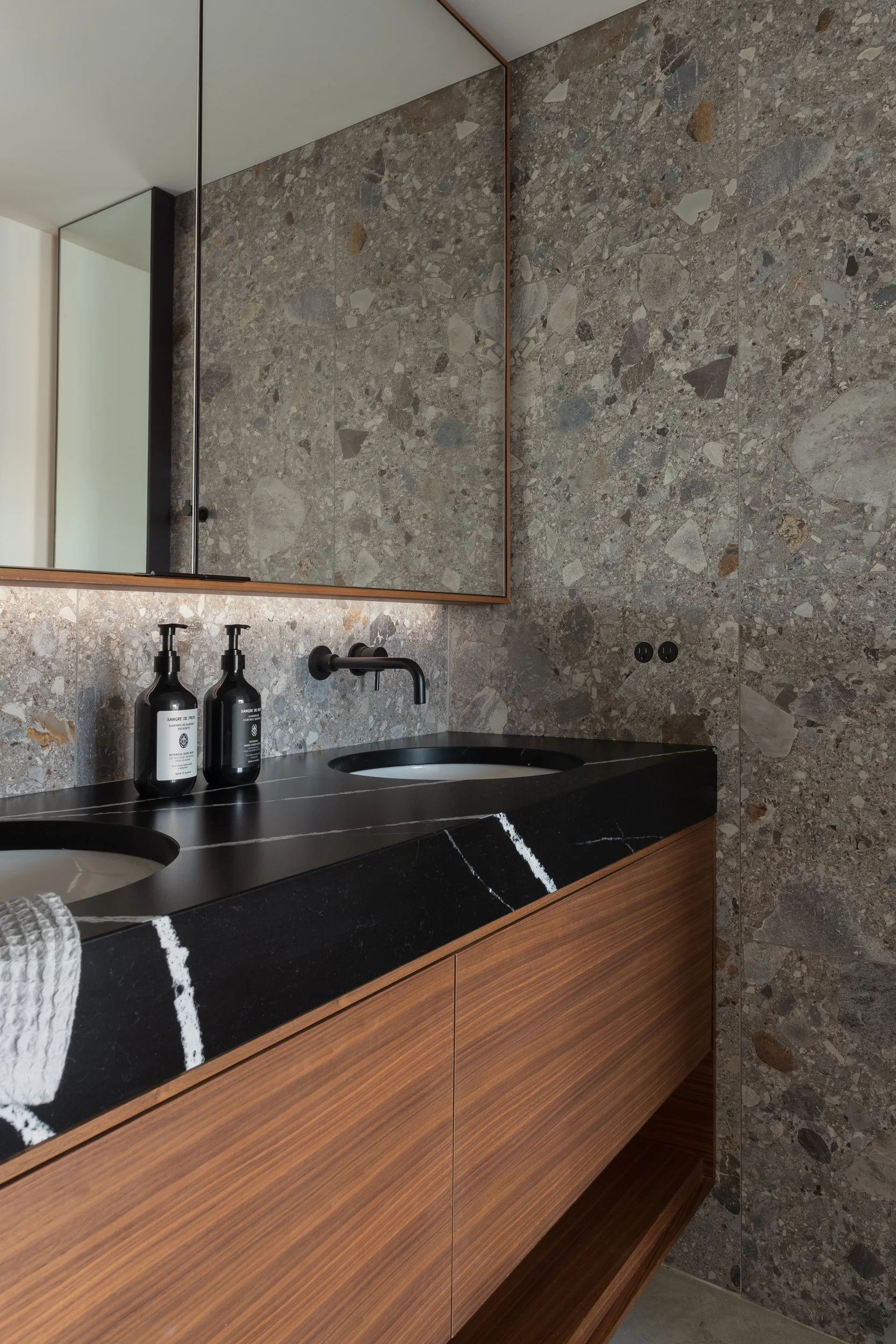 Waterfall Loft — Jeffrey Liu Studio