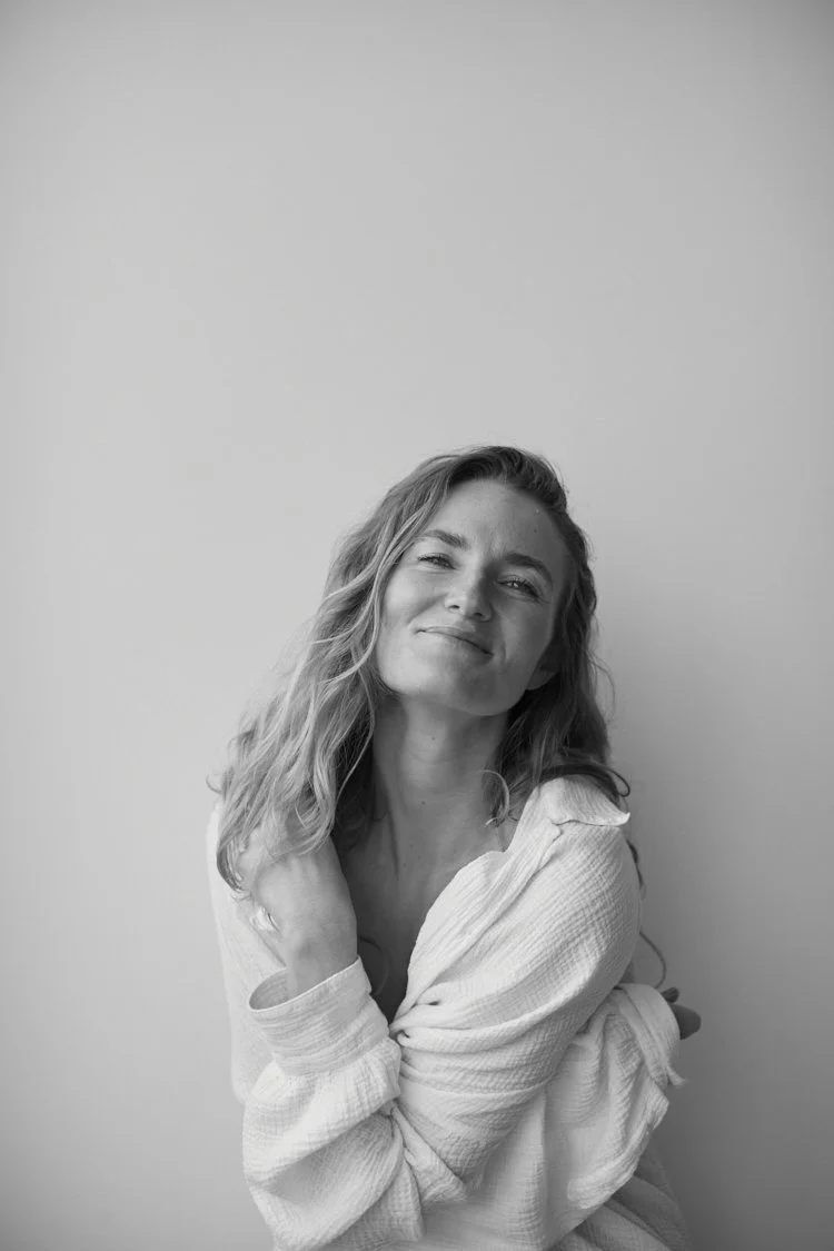 ABOUT ME — LAURA WILKES