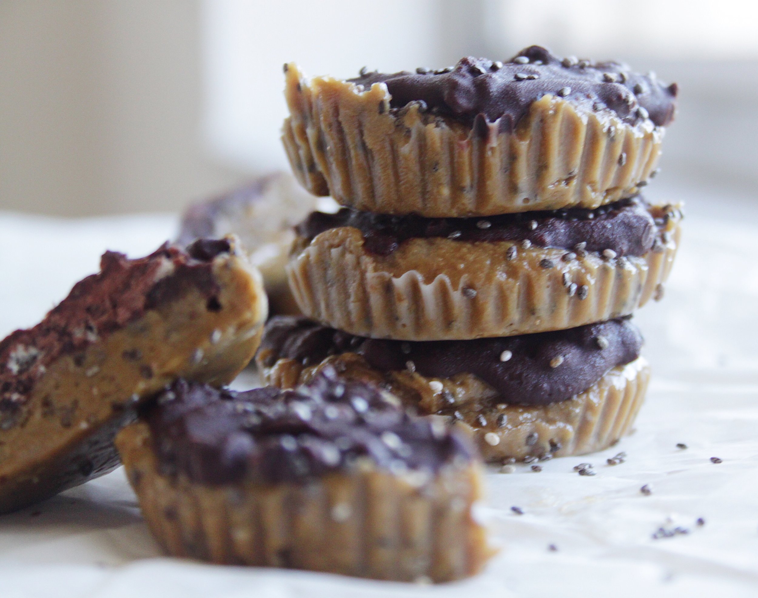 5-Ingredient Super-food Sunflower Seed Butter Cups (Nut-free, Dairy ...