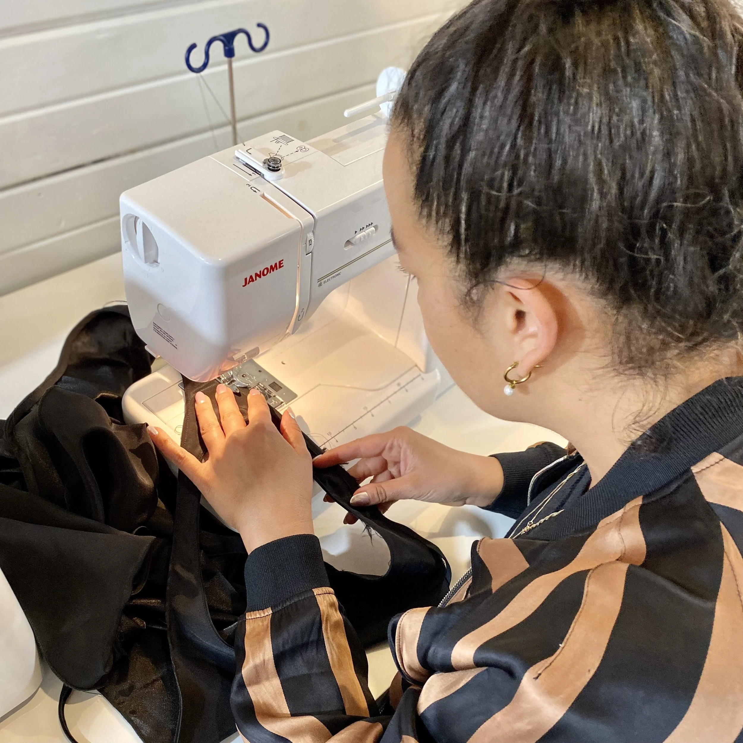 Sewing Classes — The Neon Needle