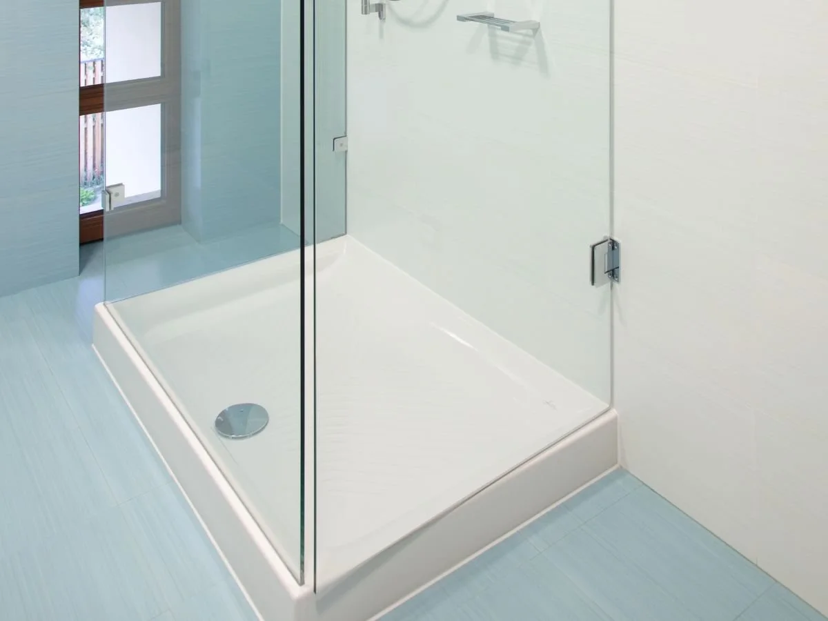 How to Stop Water Splashing Out of Your Walk-in Shower