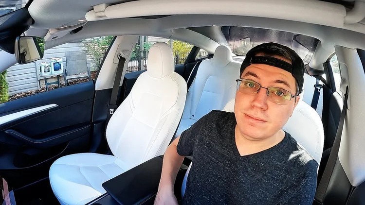 Exclusive Vlogs (2022) | Explore Exclusive Vlogs Today — David Di Franco