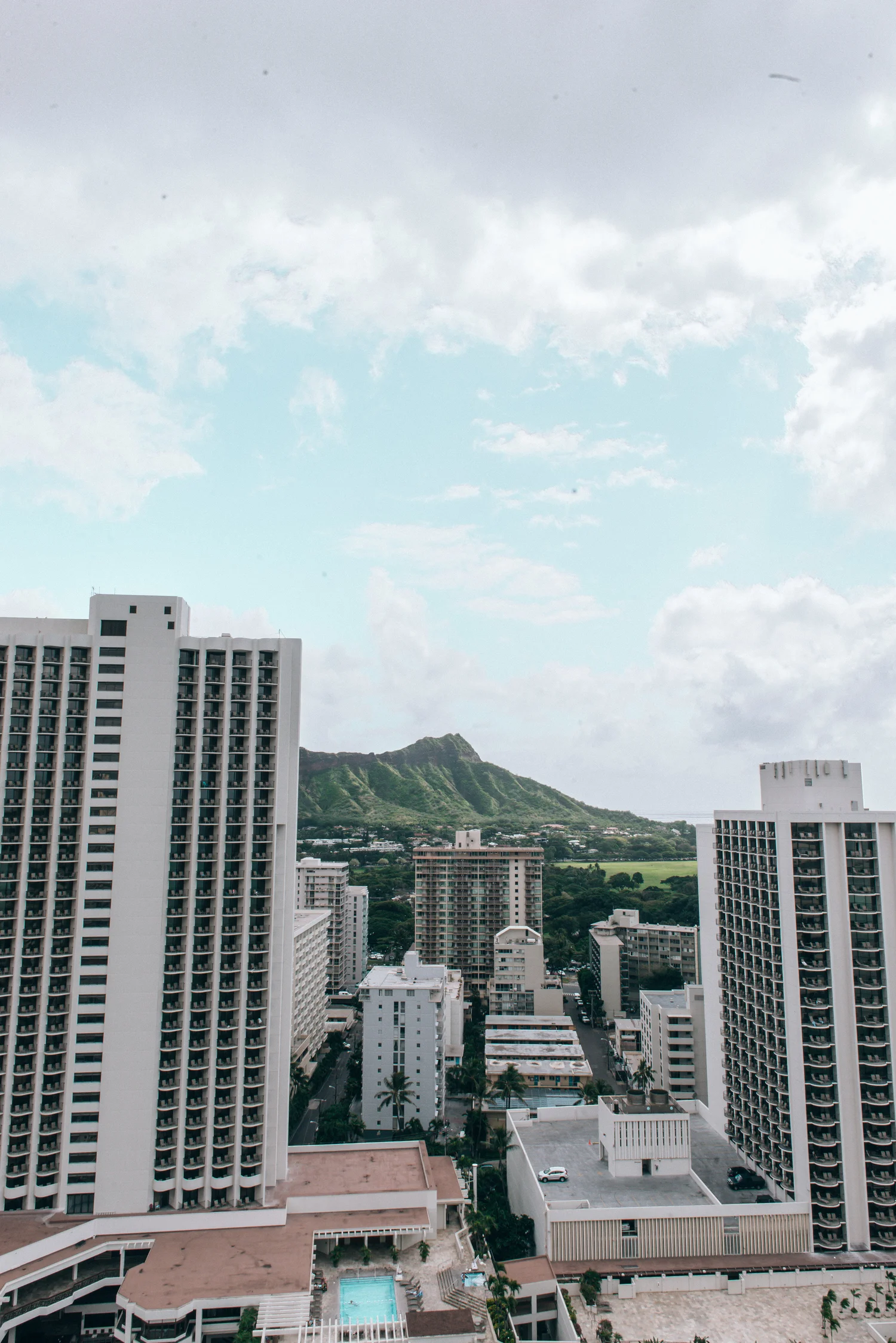 Alohilani Resort Waikiki Beach — By Lisa Linh