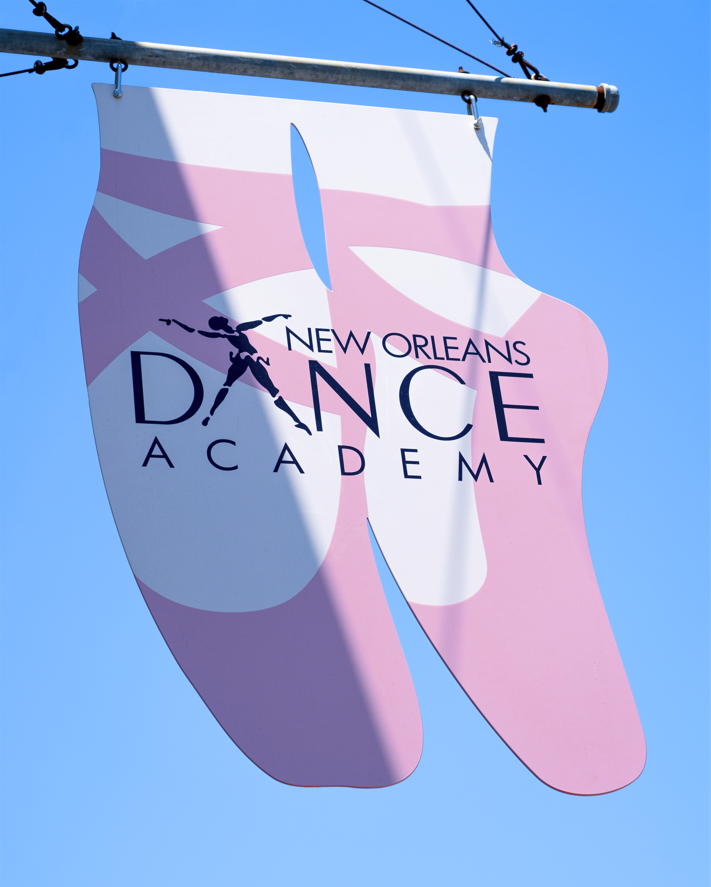 OPA Signs & Graphics: CUSTOM DESIGN | BUILD | INSTALL