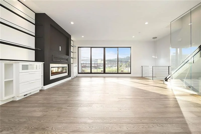 The Michelle Sager Group at Compass RE