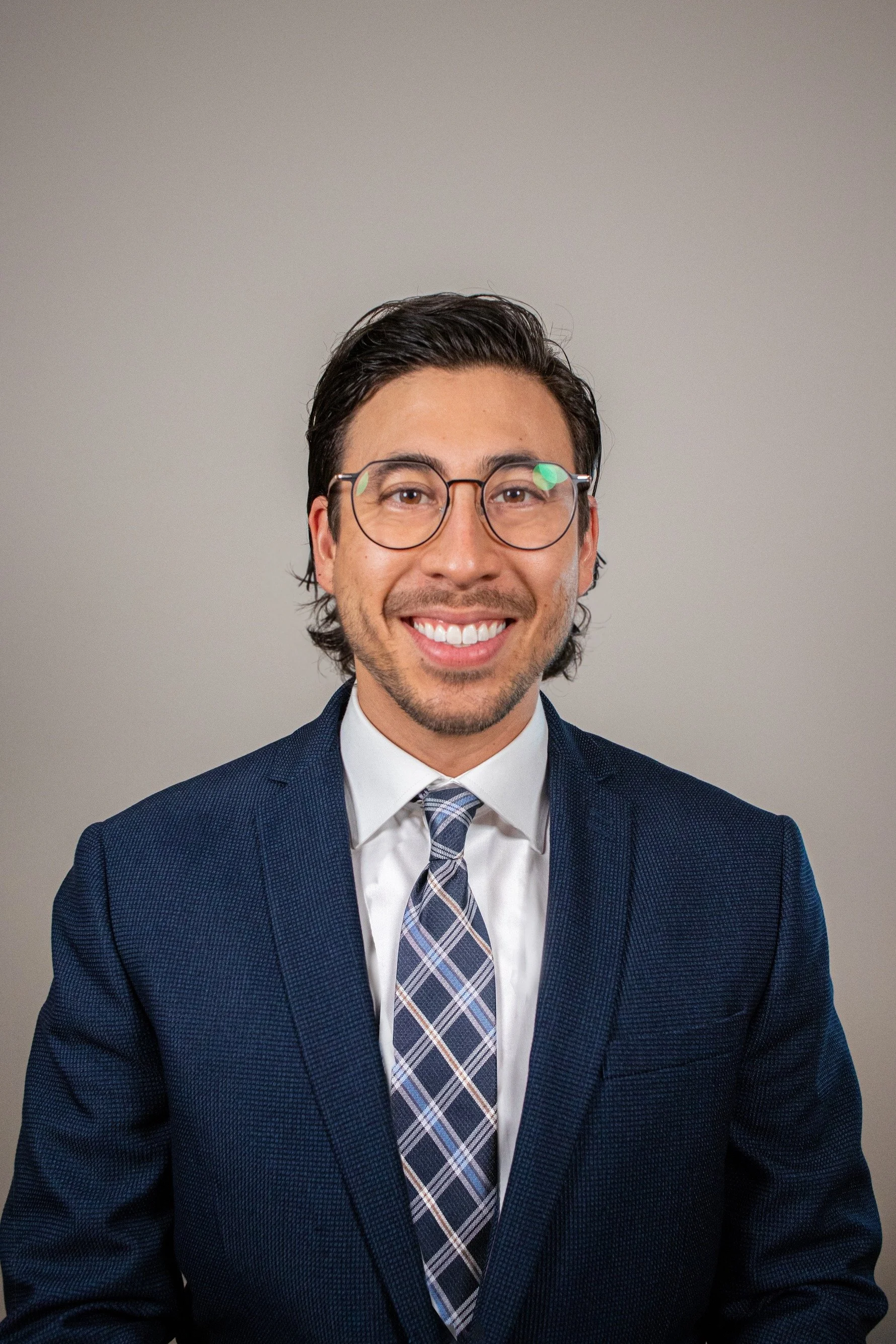 Meet Our Doctors — Holy Cross Eye