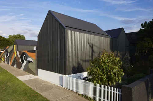 Two-Faced House | Thornbury