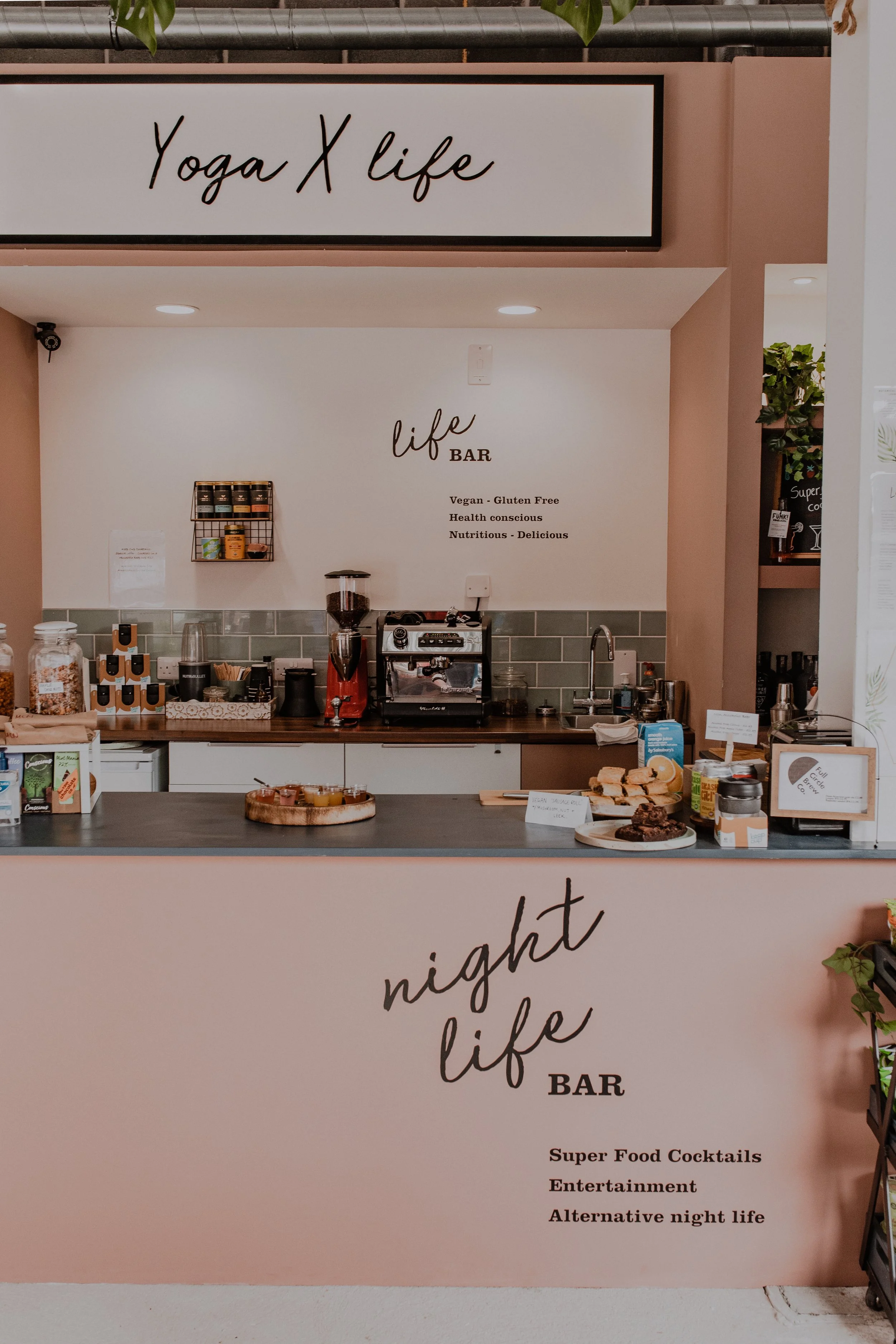 Lifestyle & Commercial — AMYJROBINSON | 愛美