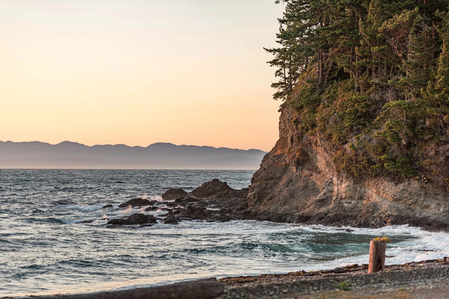 Agate Beach Lodge — Agate Beach Lodge