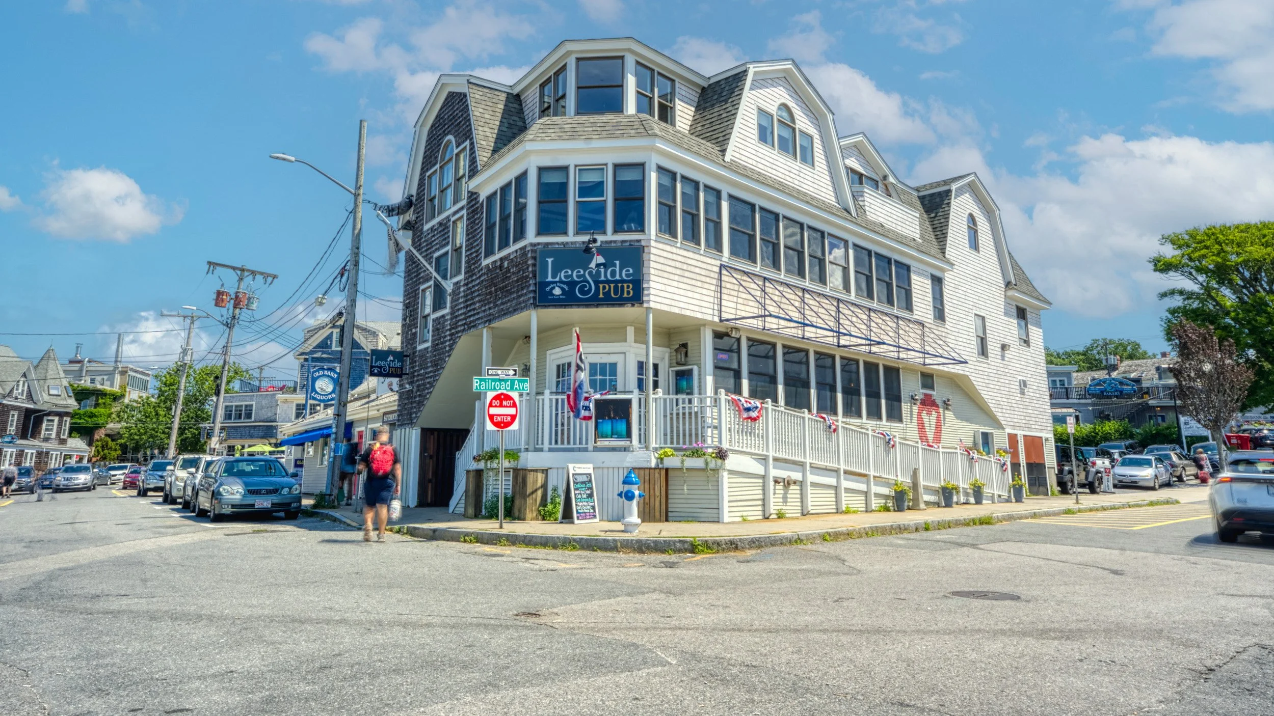 Quahog Republic Leeside Pub | Woods Hole, MA — Quahog Republic