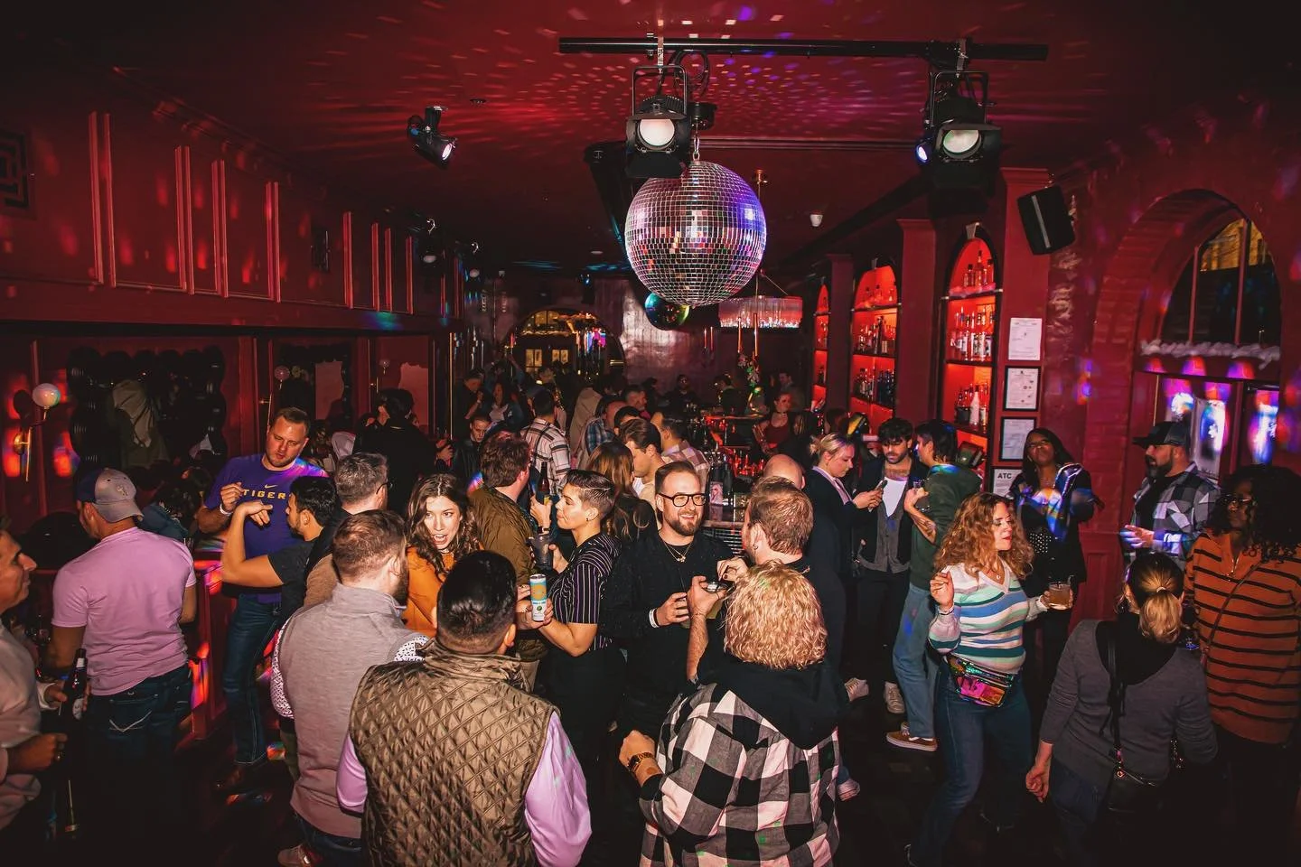 General 2 — Mothers Lounge