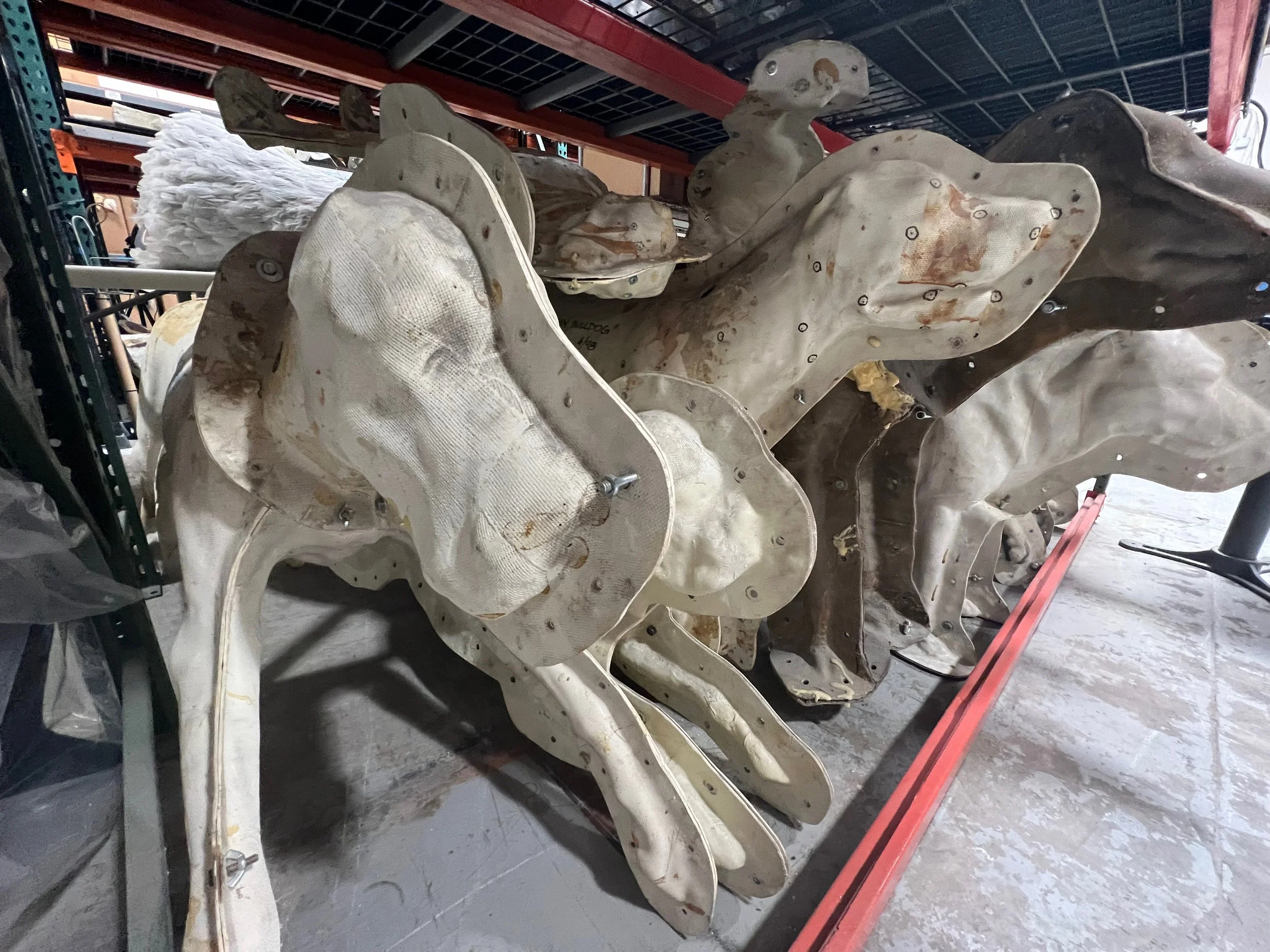 Realistic fake animal props — ANIMAL MAKERS