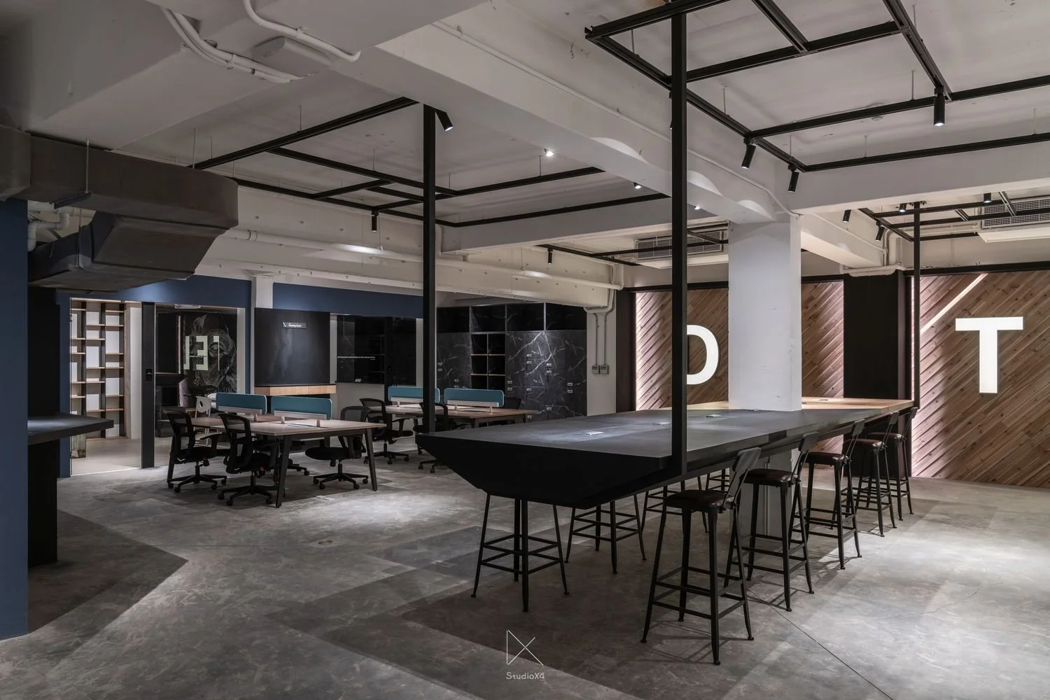 DOTEL：板橋共享辦公室｜乘四建築師事務所 — StudioX4