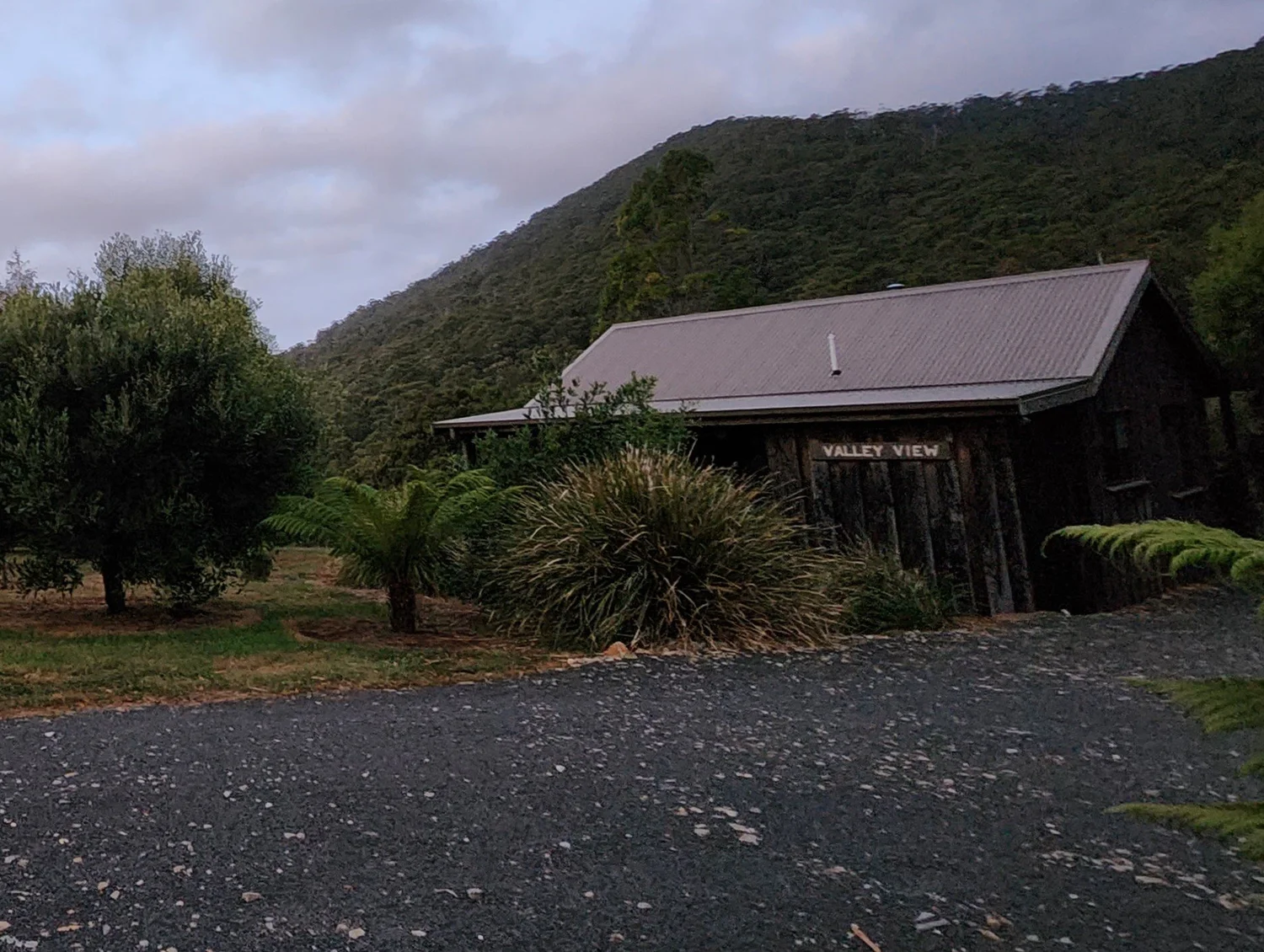 Rustic Hut Farm Stay | Family Farm Stay in Tasmania