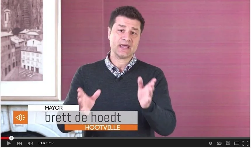 Blogs and Latest News | Talkville | Brett de Hoedt — Man on Stage