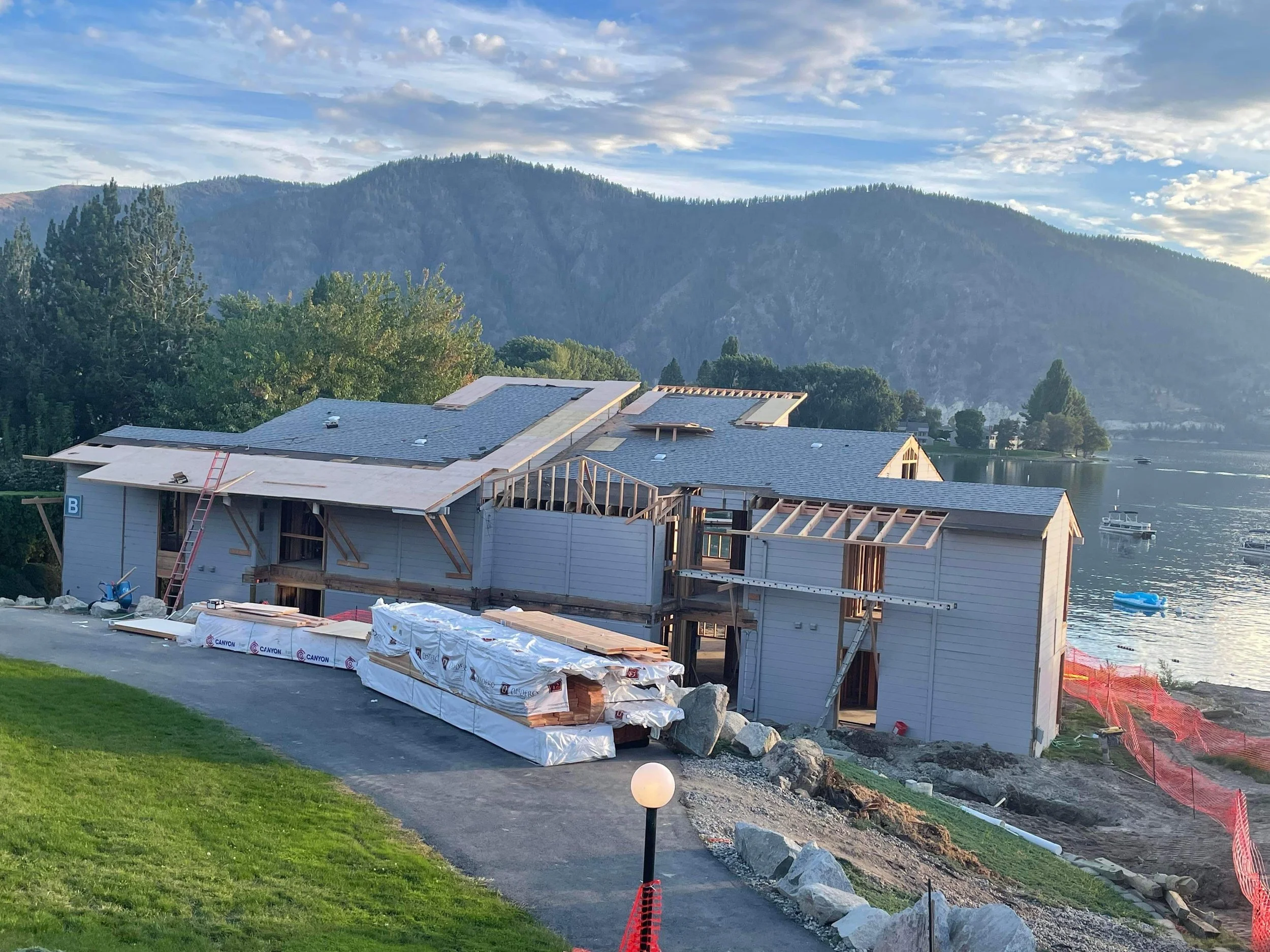 Gallery — Yacinde at Wapato Point