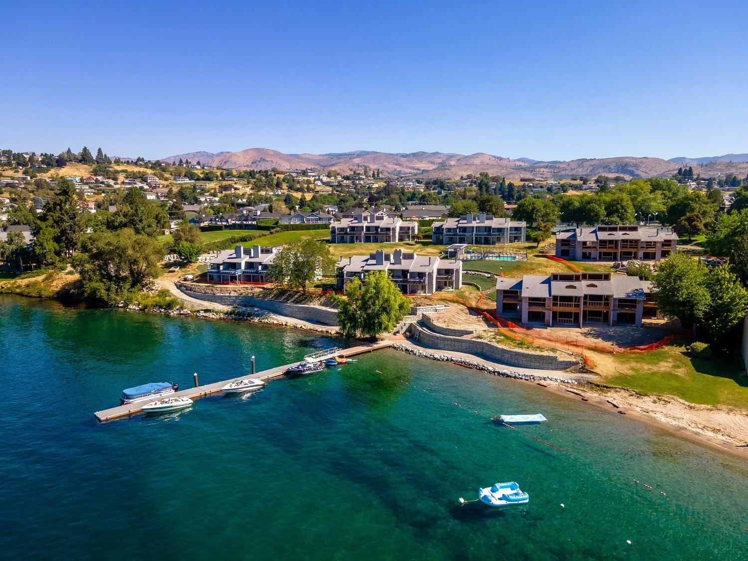 Gallery — Yacinde at Wapato Point