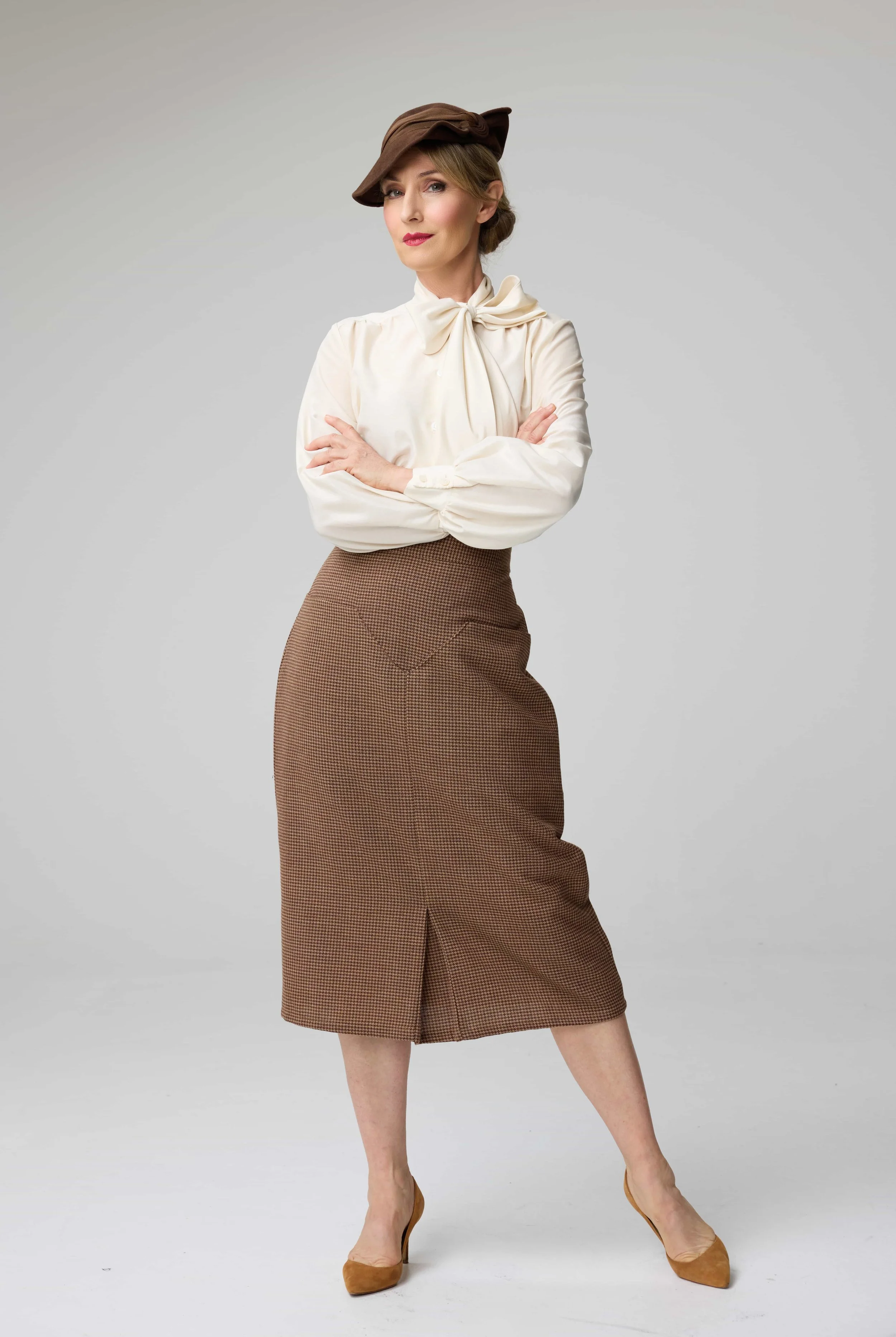 Lisa McCune Interview - Theatre, Comedy, and the Curious Alchemy of The ...