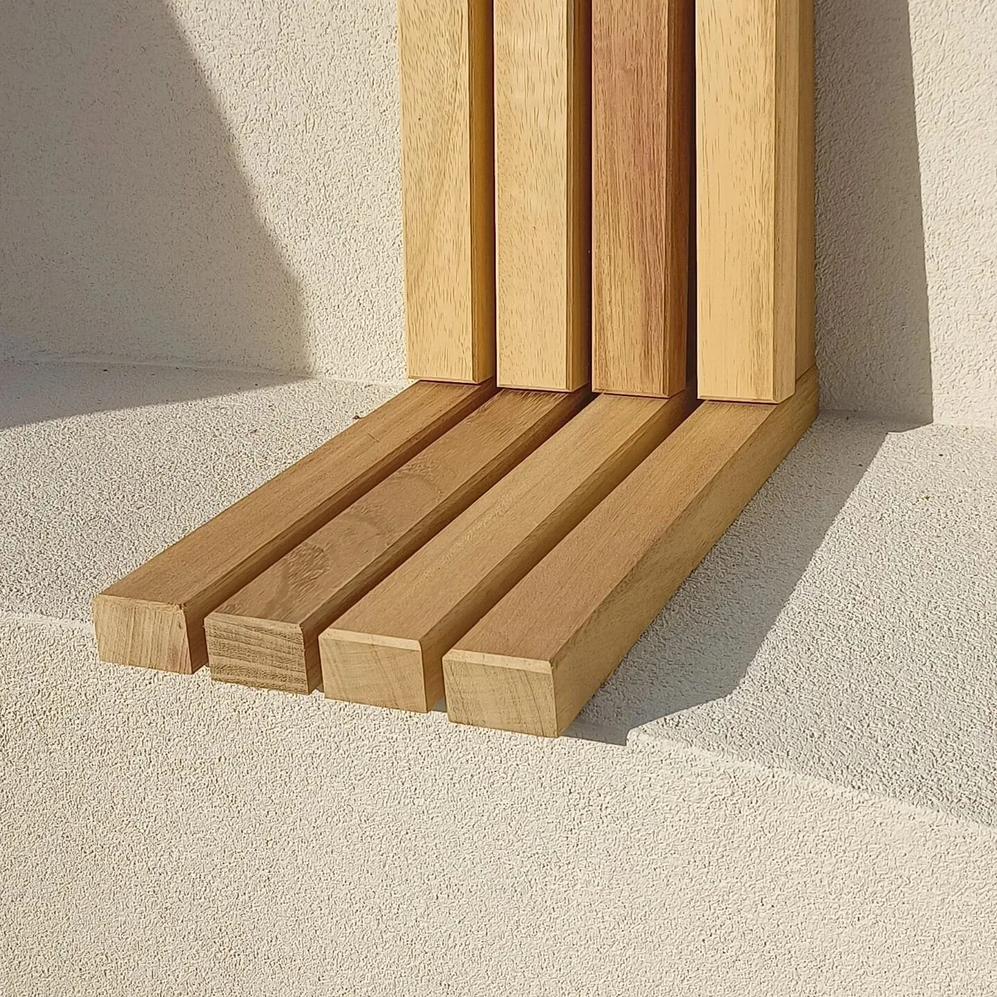 Scoop — del Renzio & del Renzio