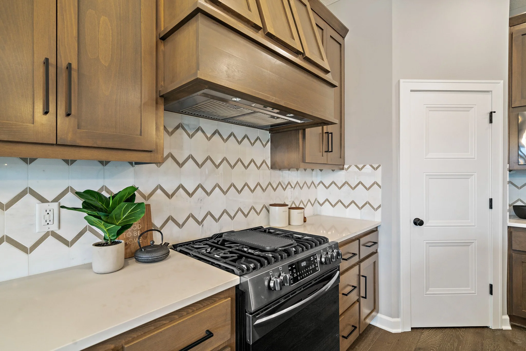 Humidity & Condensation — Summit Insider