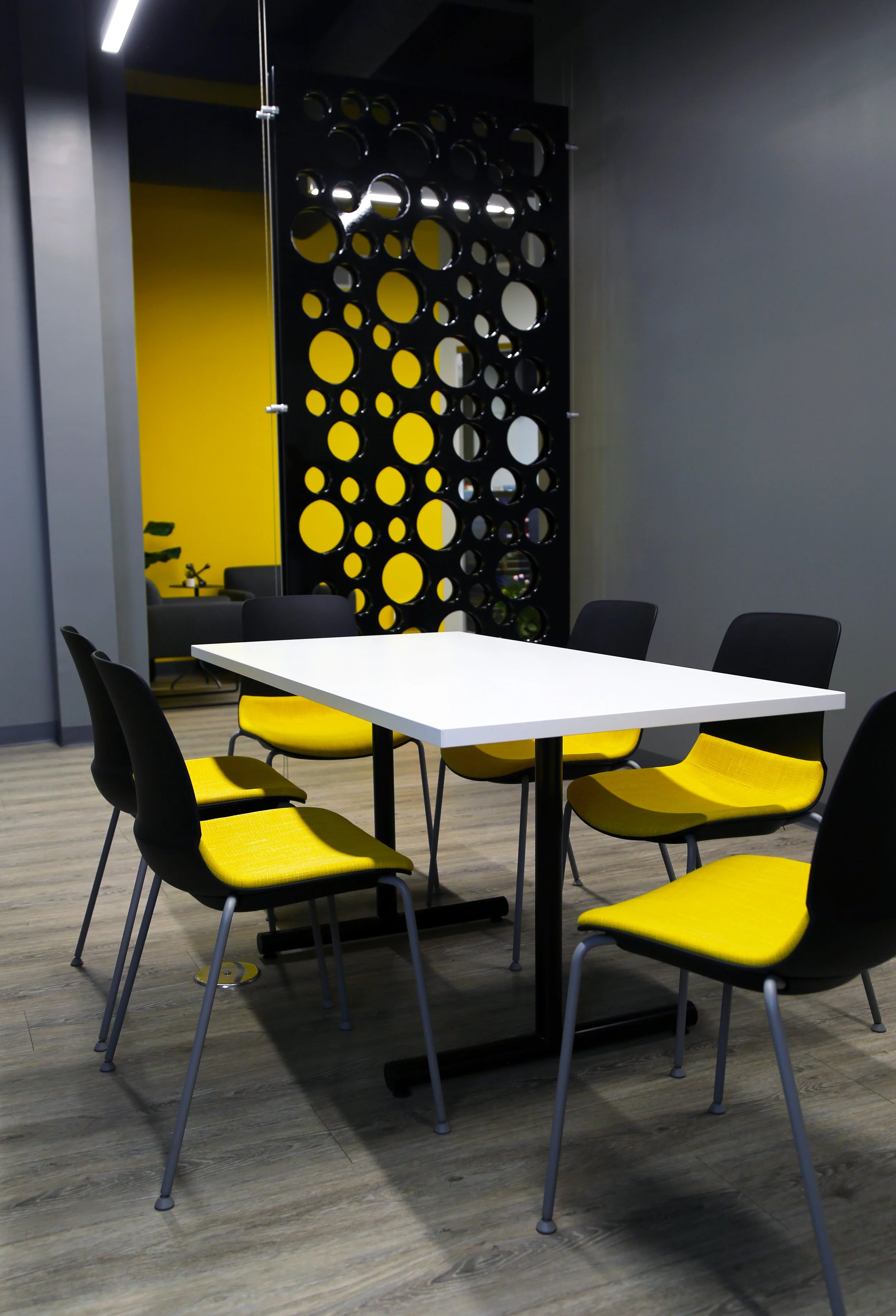 MacCarb — Rieke Interiors