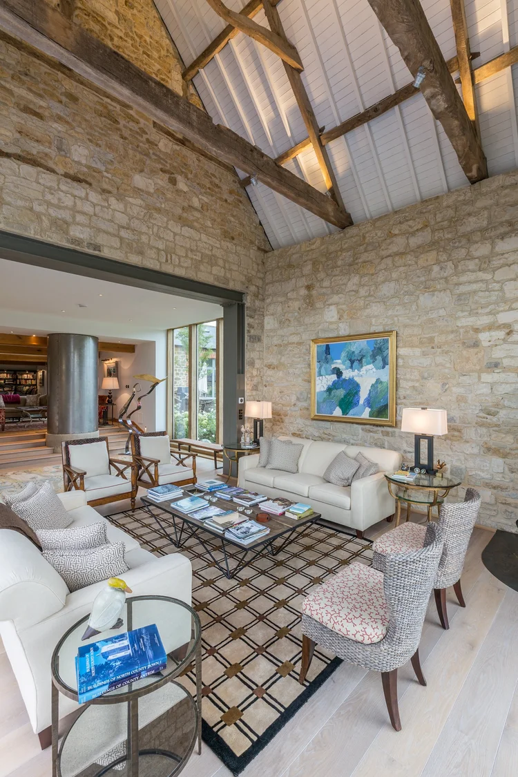 Crofts Barn — Studio M R