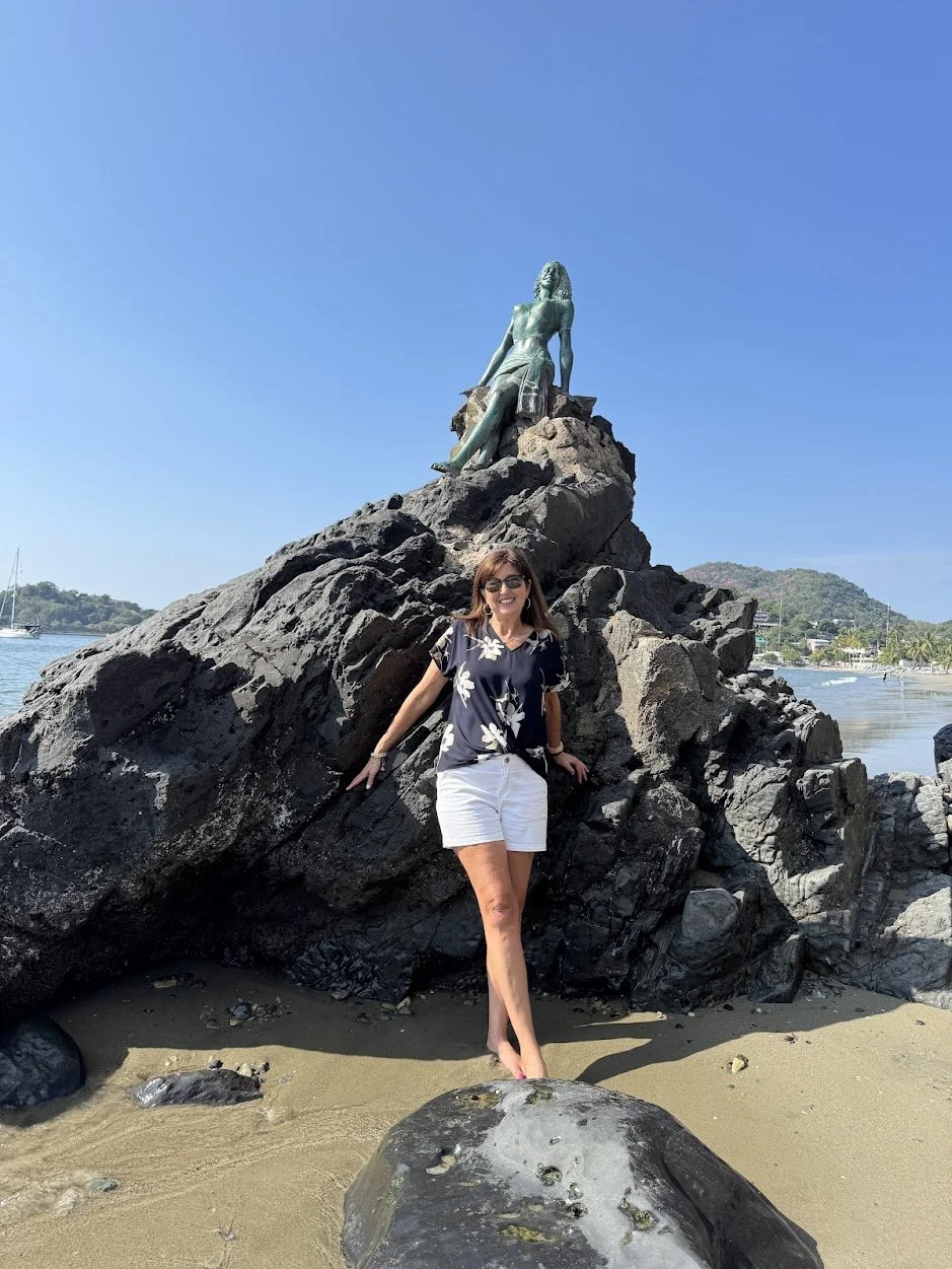 Zihuatanejo: A Little Undiscovered Mexican Beach City — Tastes & Treks