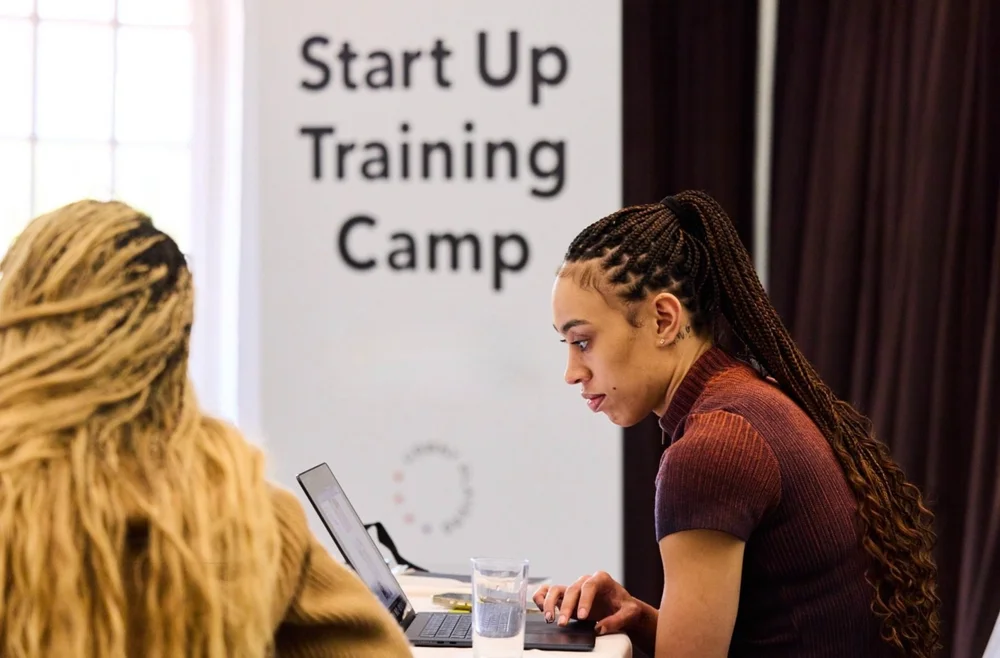 MEDIA CONSULTING COACHES