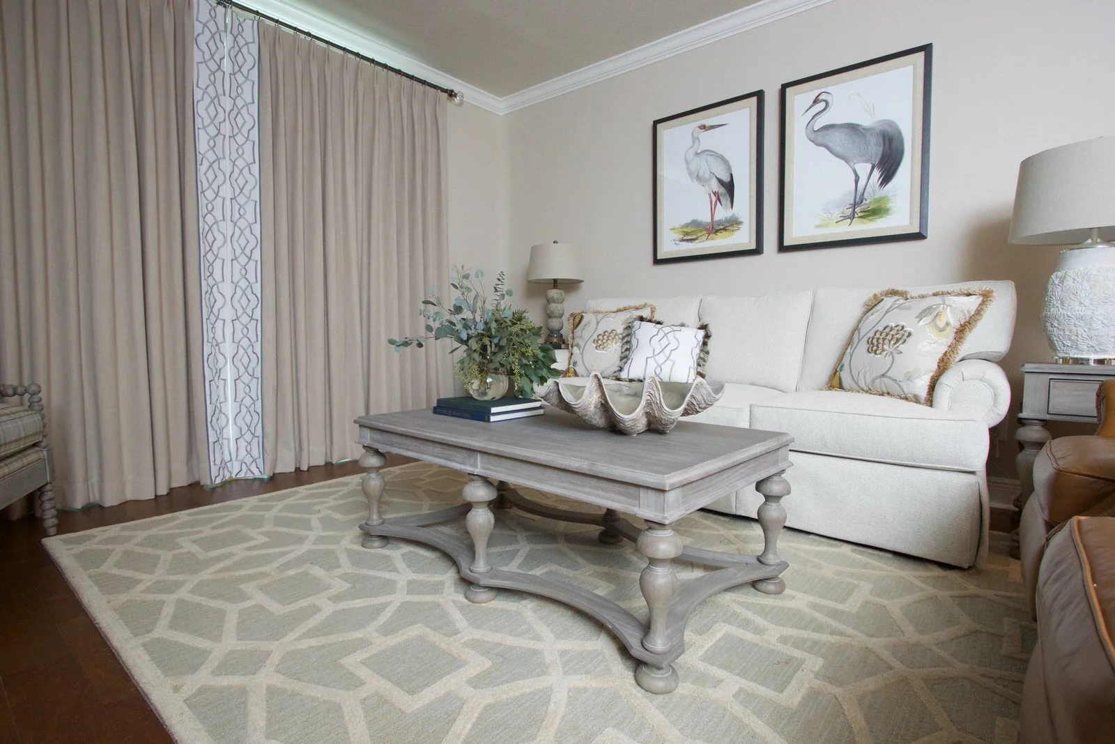 Plaza Tower: Classic Design in a Small Space — Jennifer Taylor Design ...