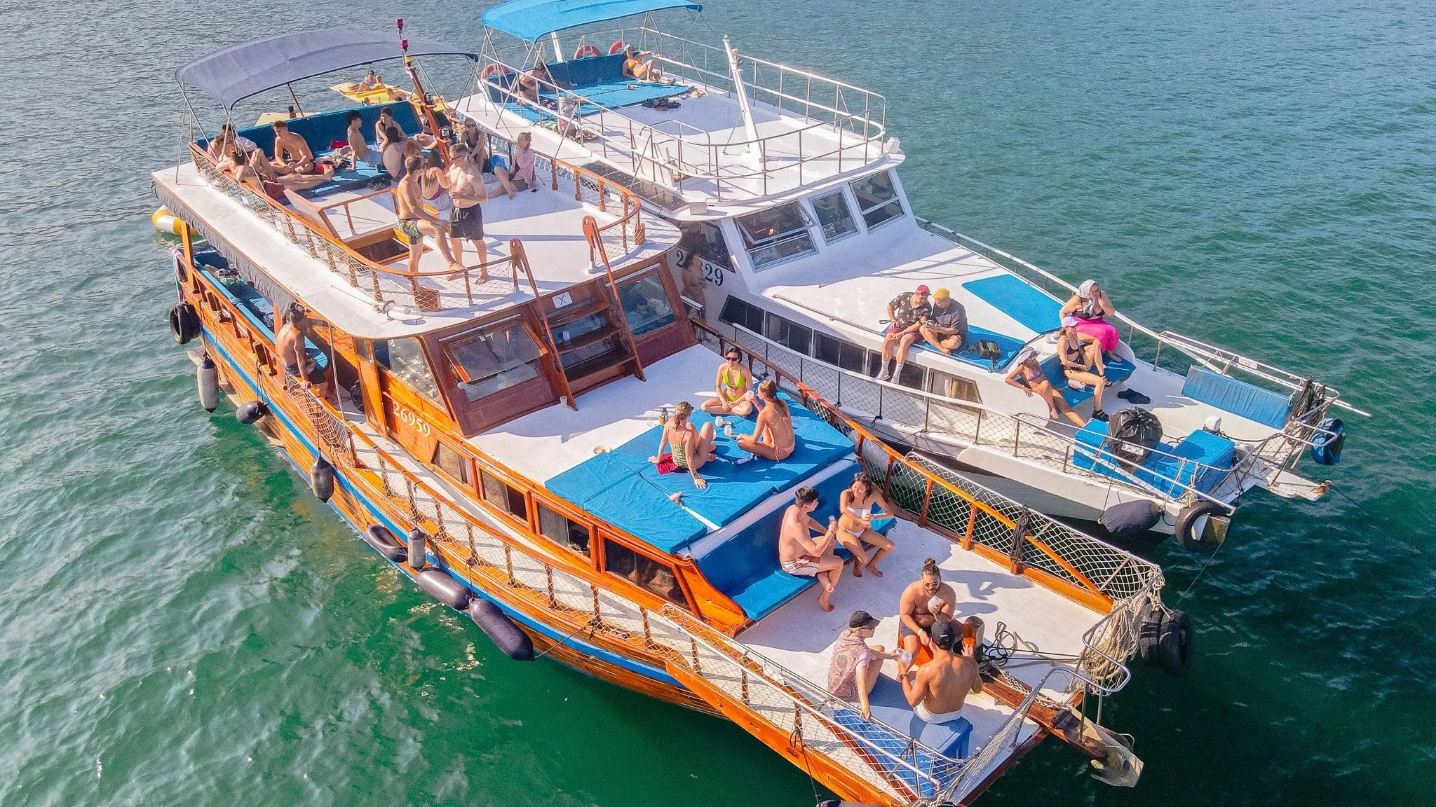 Embark on Exciting Junk Boat Adventures — Hong Kong Junks