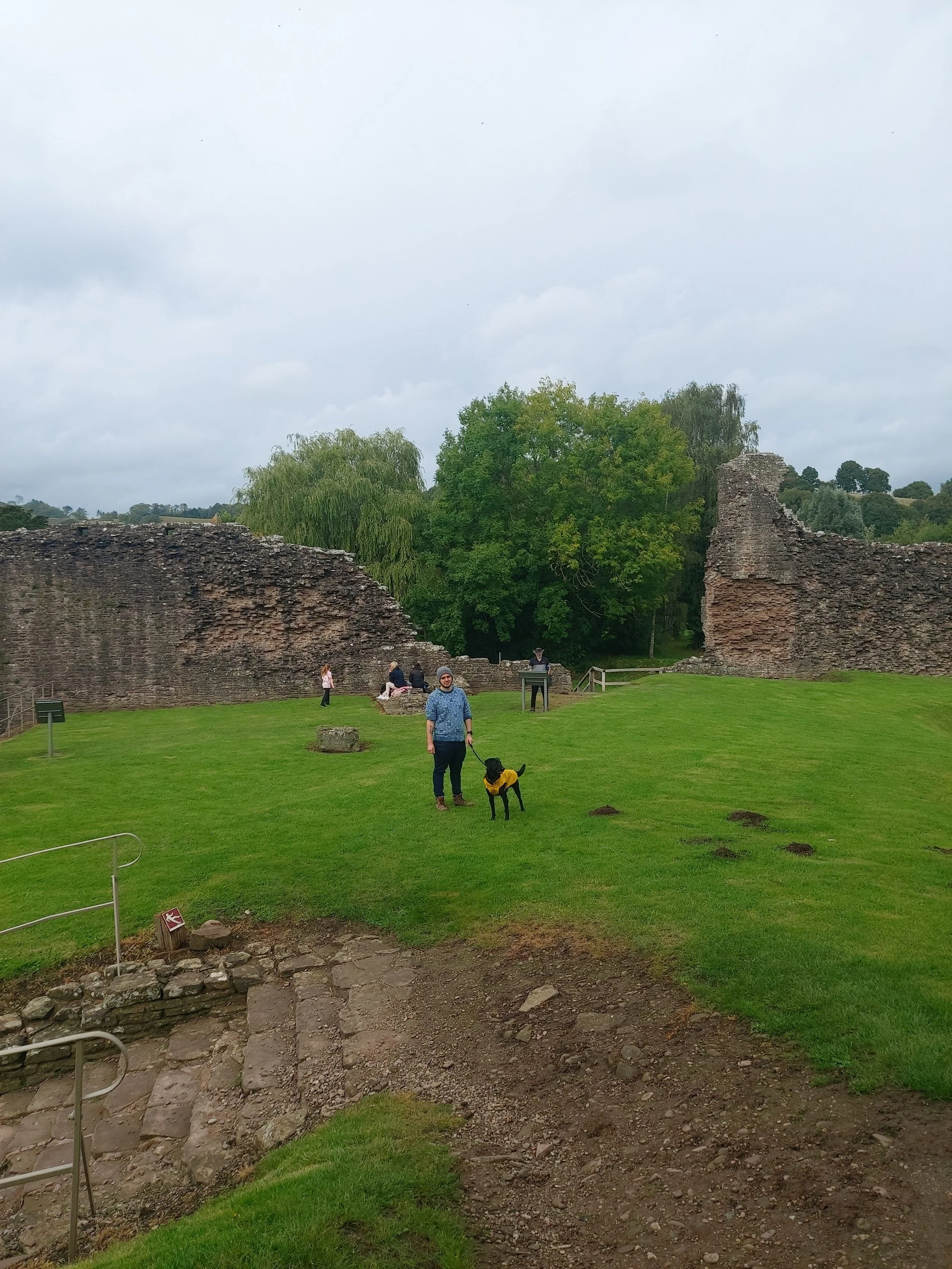 Skenfrith Castle — Castle Crawl Cymru