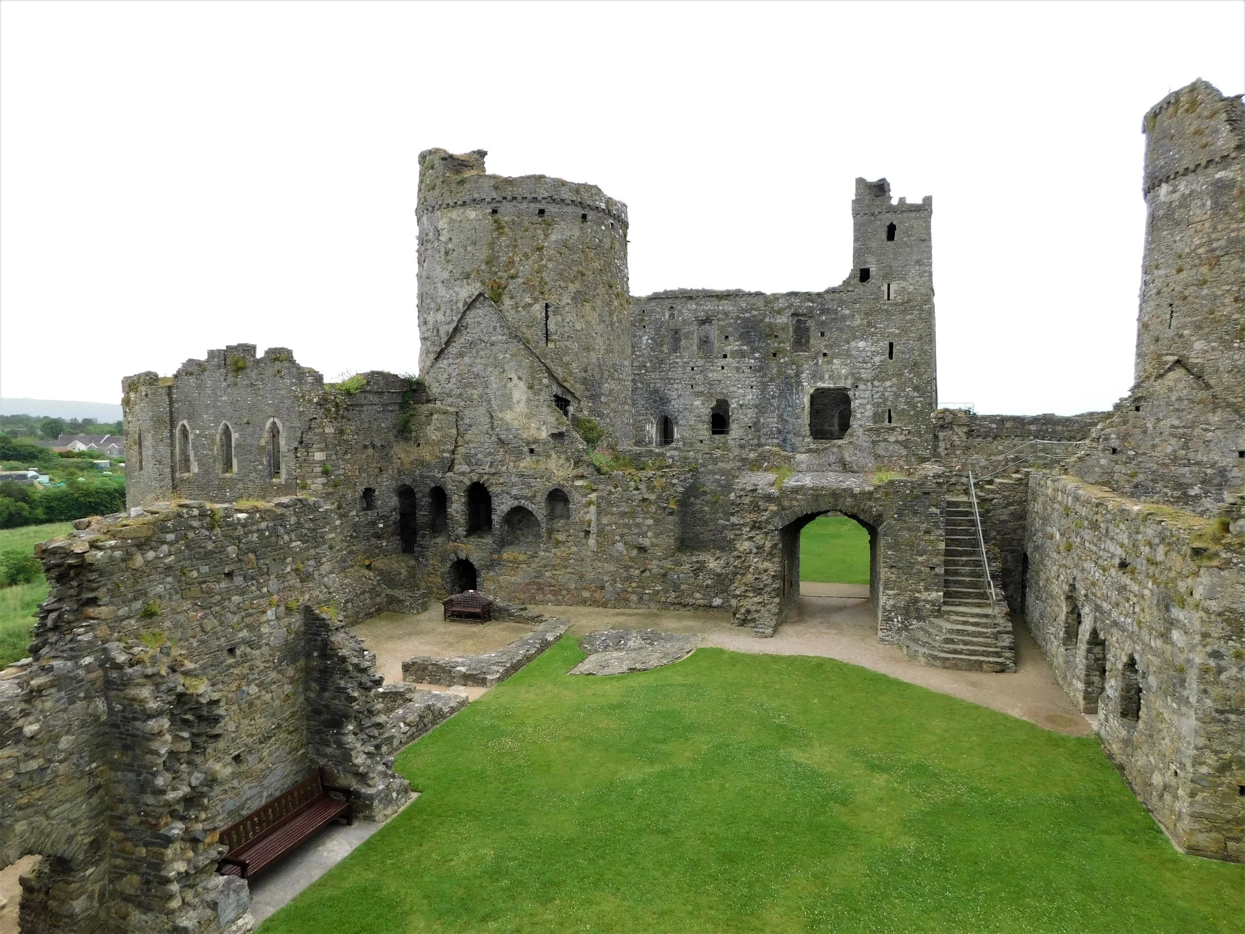 Kidwelly Castle | Visit Welsh Castles — Castle Crawl Cymru