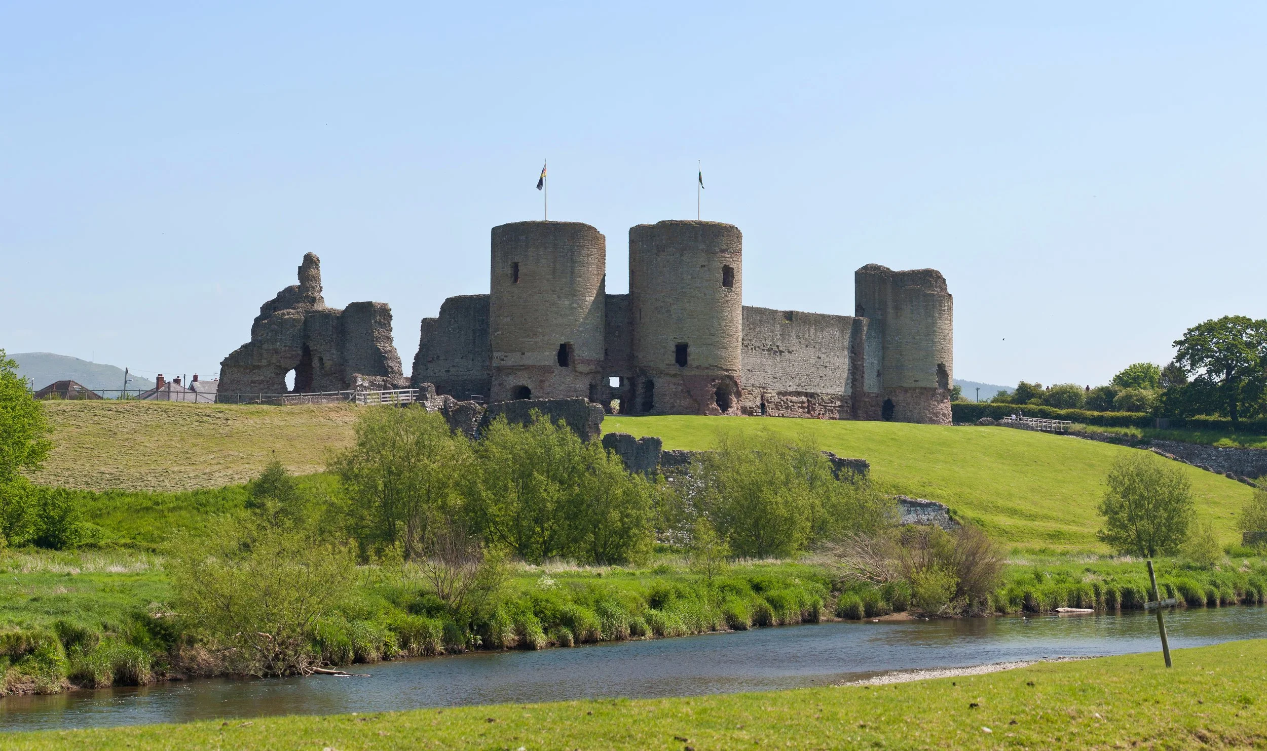Rhuddlan Castle | Visit Welsh Castles — Castle Crawl Cymru