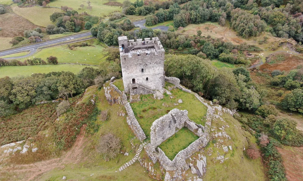 Dolwyddelan Castle | Visit Welsh Castles — Castle Crawl Cymru