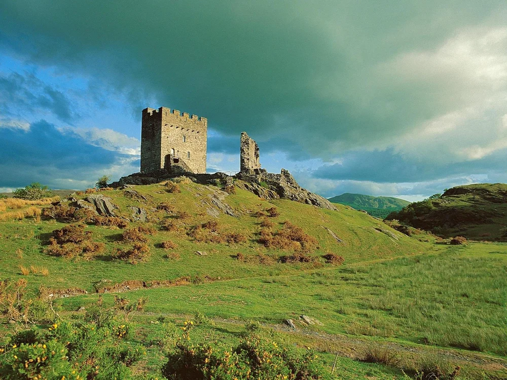 Dolwyddelan Castle | Visit Welsh Castles — Castle Crawl Cymru