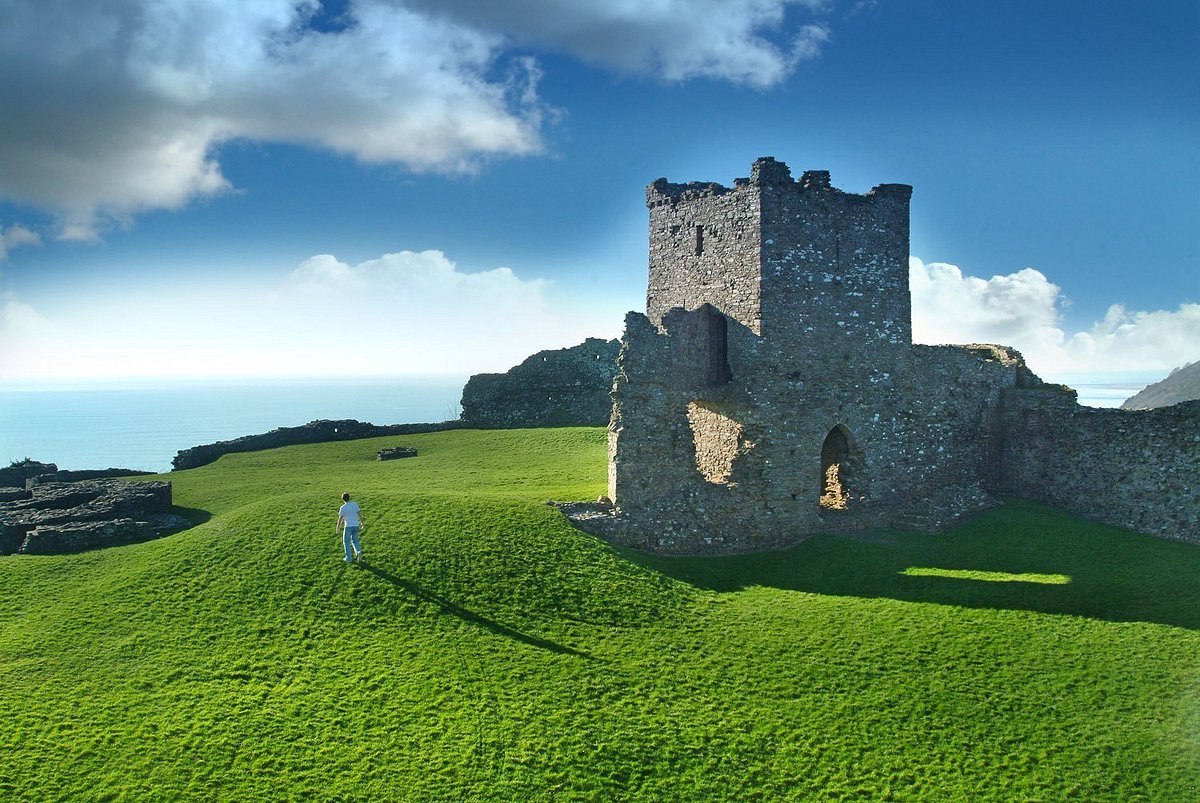 Castell Llansteffan | Visit Welsh Castles — Castle Crawl Cymru