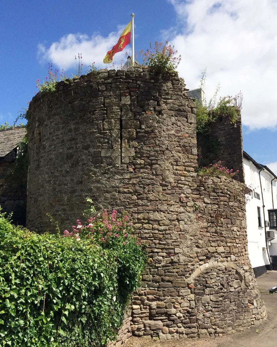 Caerleon Castle — Castle Crawl Cymru