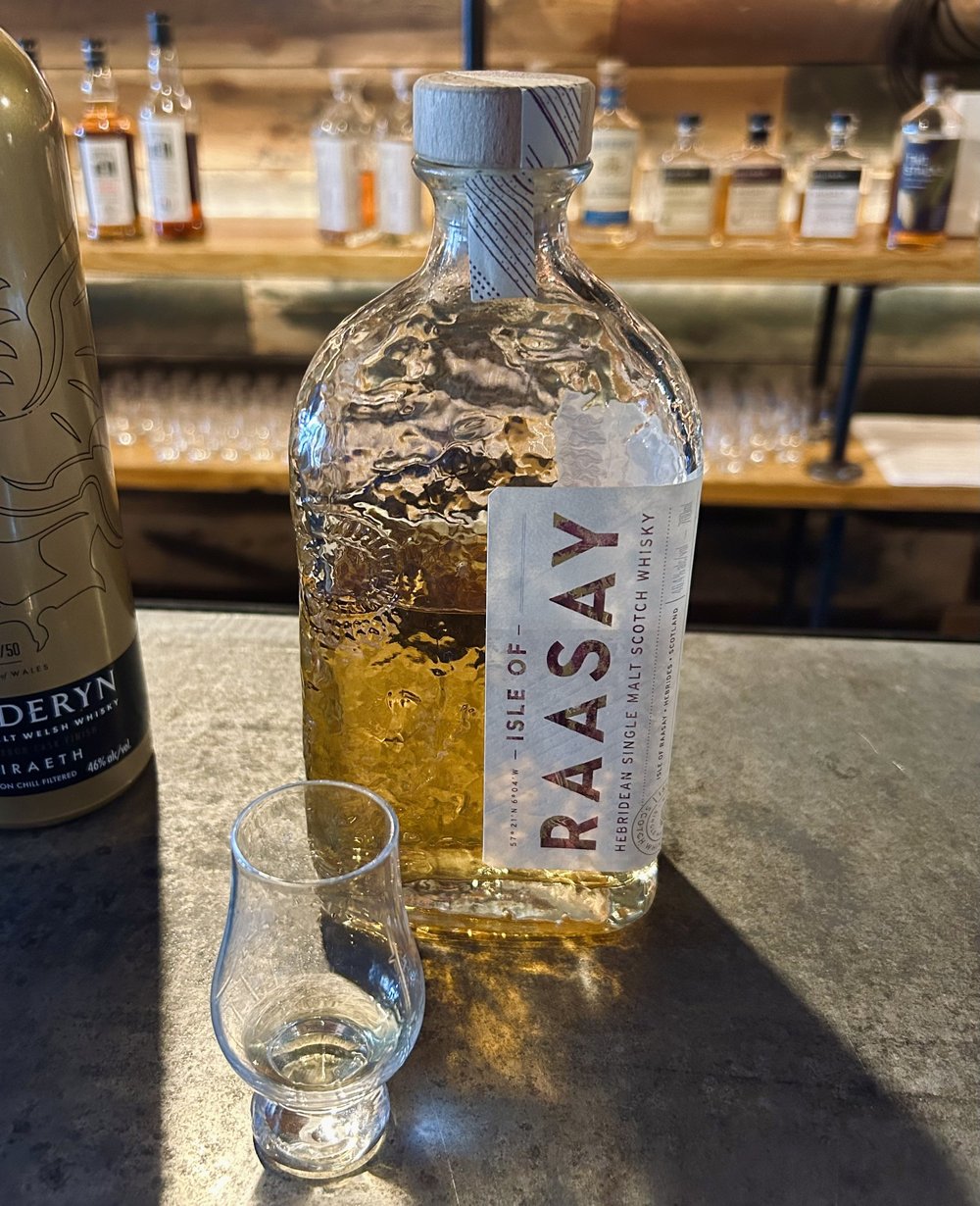 Review #476 - Isle of Raasay Lightly Peated Hebridean Single Malt — Me ...