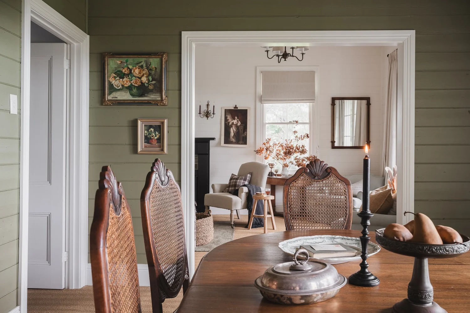 Lemongum cottage at Banongill Station, Skipton Victoria — Hannah Puechmarin