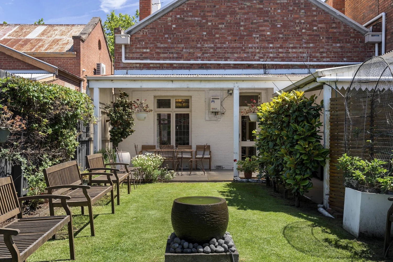 Lonergan & Raven | Independent Melbourne Funeral Home