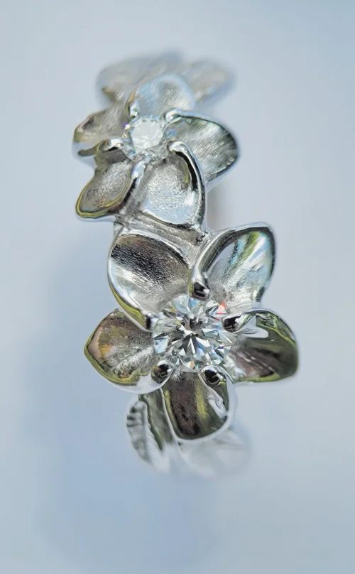 Platinum Sapphire Diamond Halo Ring — Goldsmiths Kauai