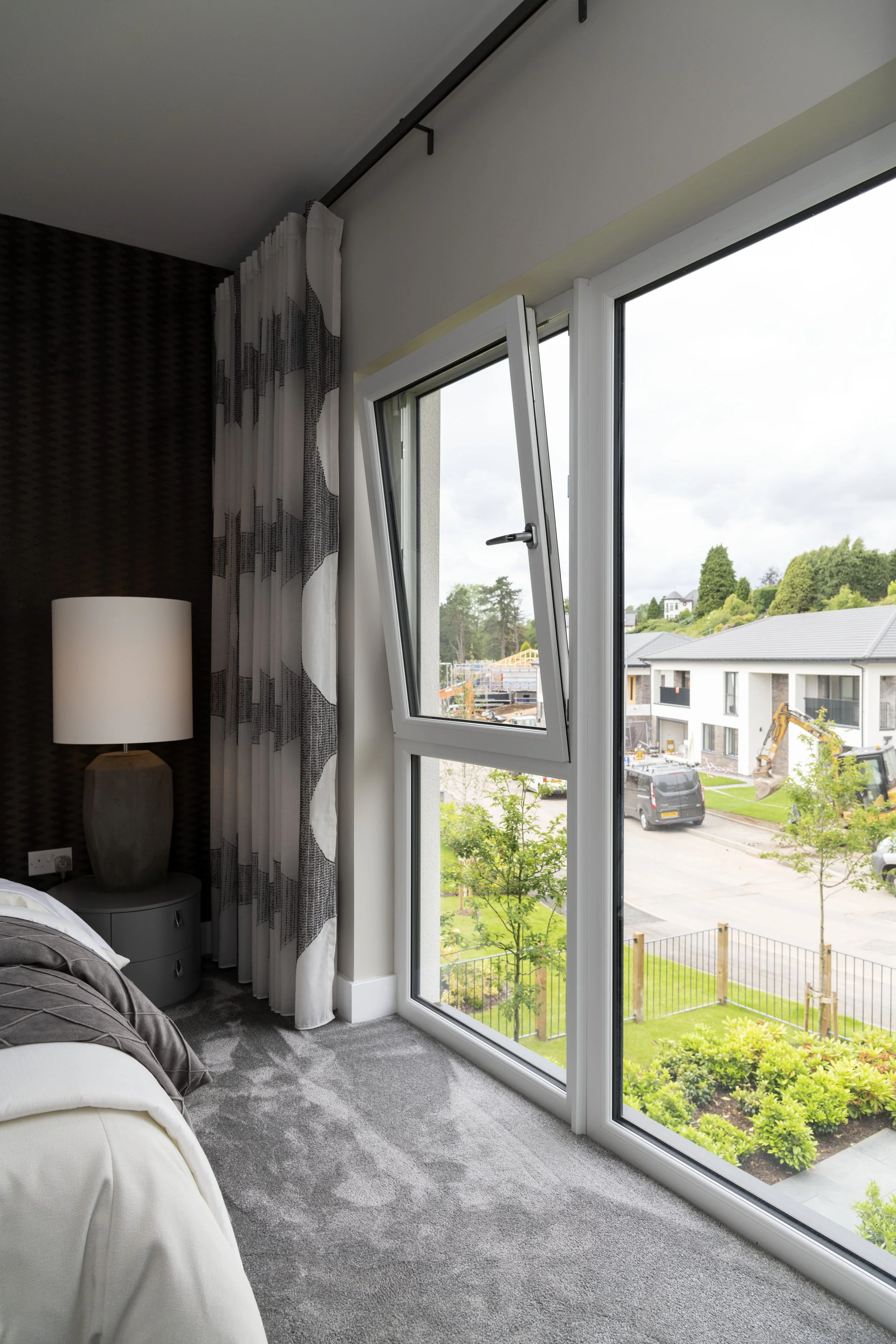 Tilt & Turn — Dessian