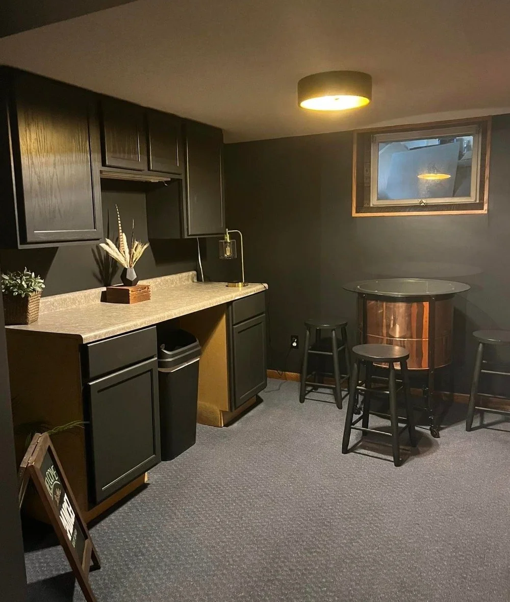 GROOM'S SUITE — Genesis Ranch