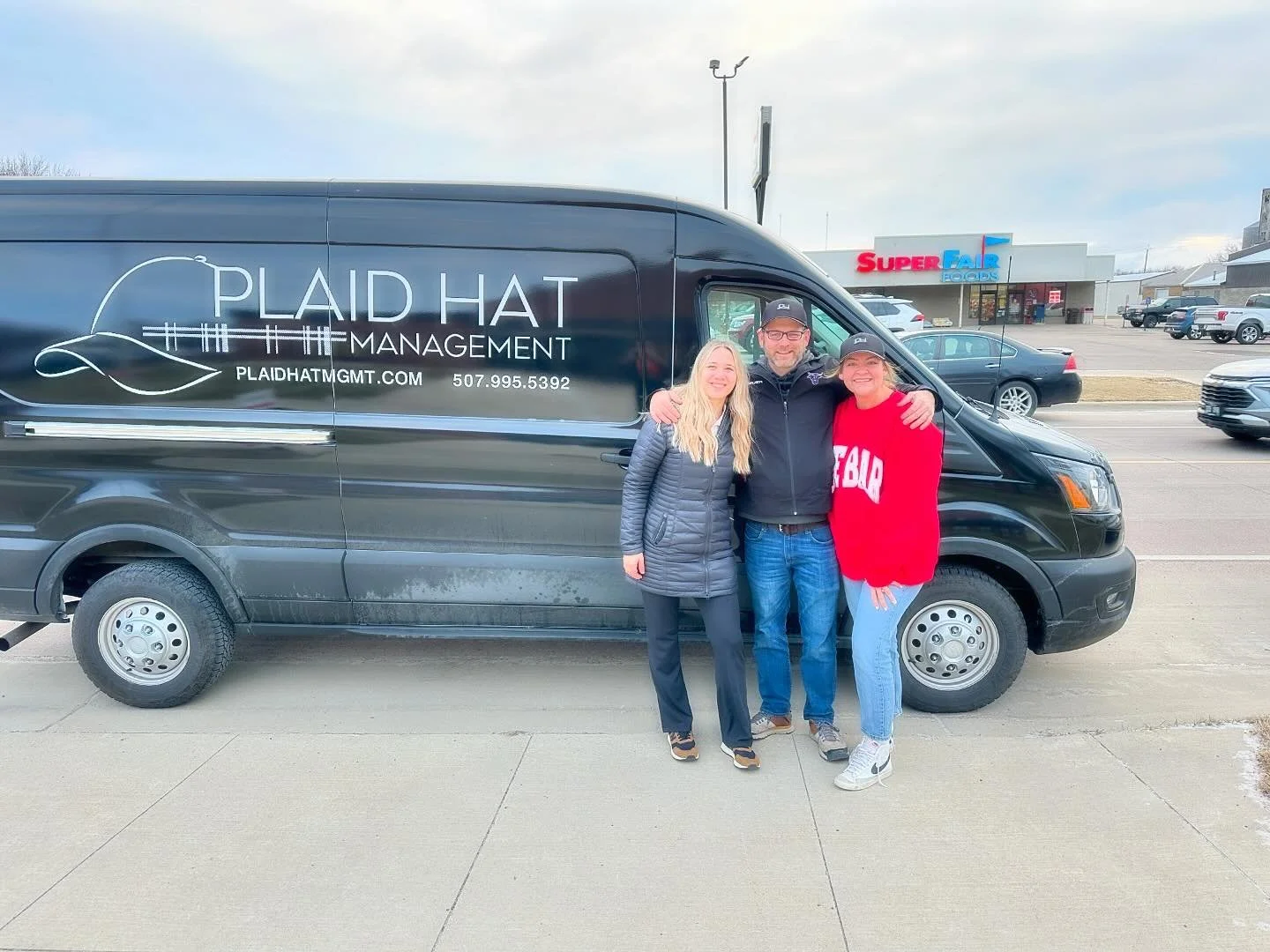 PLAID HAT MANAGEMENT